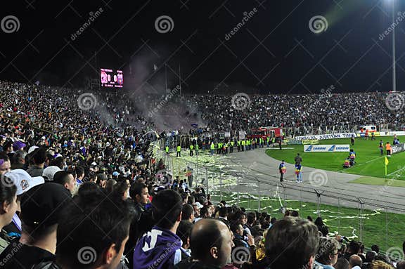 Poli Timisoara gallery 3 editorial stock image. Image of steaua - 19028819