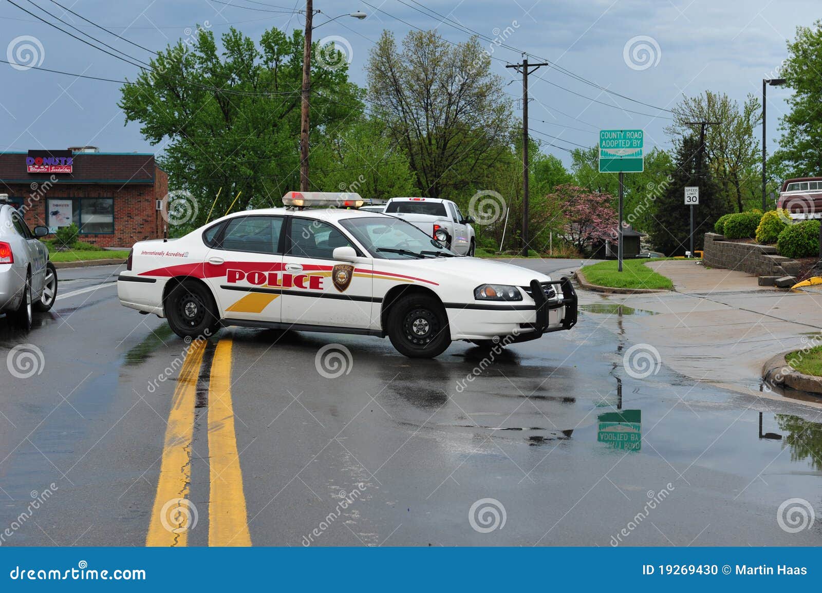 Police blockade editorial image. Image of police, cruiser - 19269430