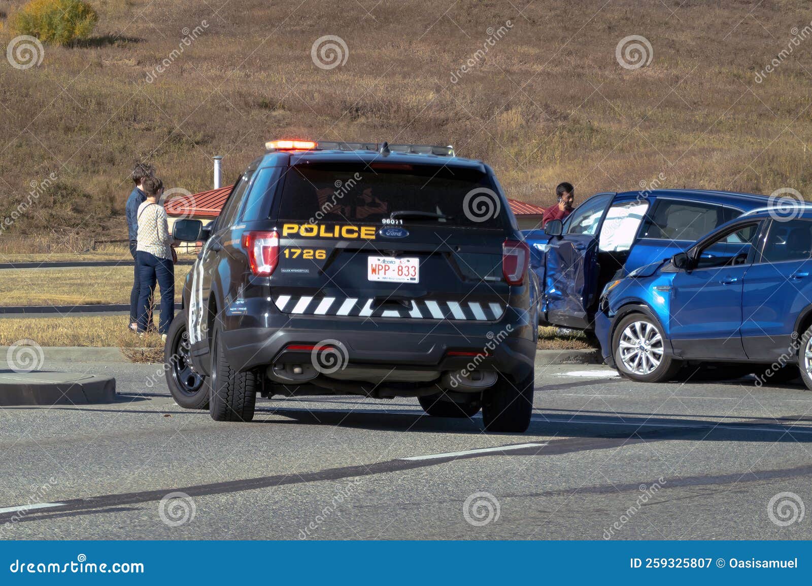 A Police Car Responding a Car Collision Editorial Photography - Image ...