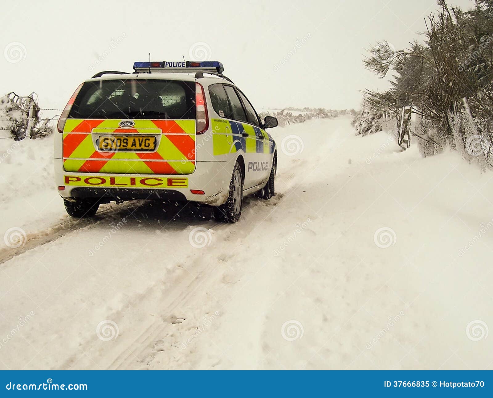 Police Car in the Snow in Scotland Editorial Image - Image of design ...