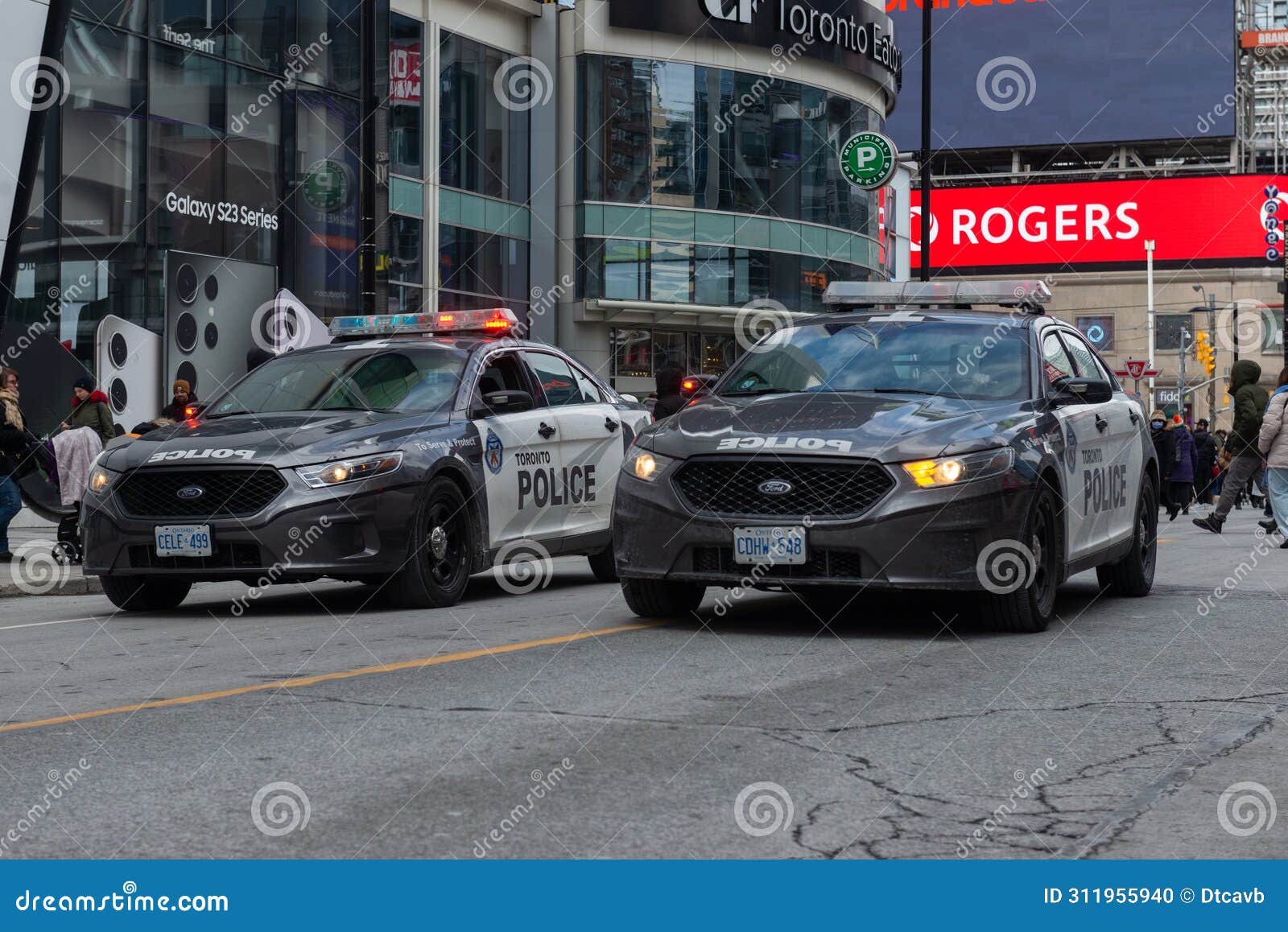 Police car in Toronto editorial image. Image of outdoor - 311955940