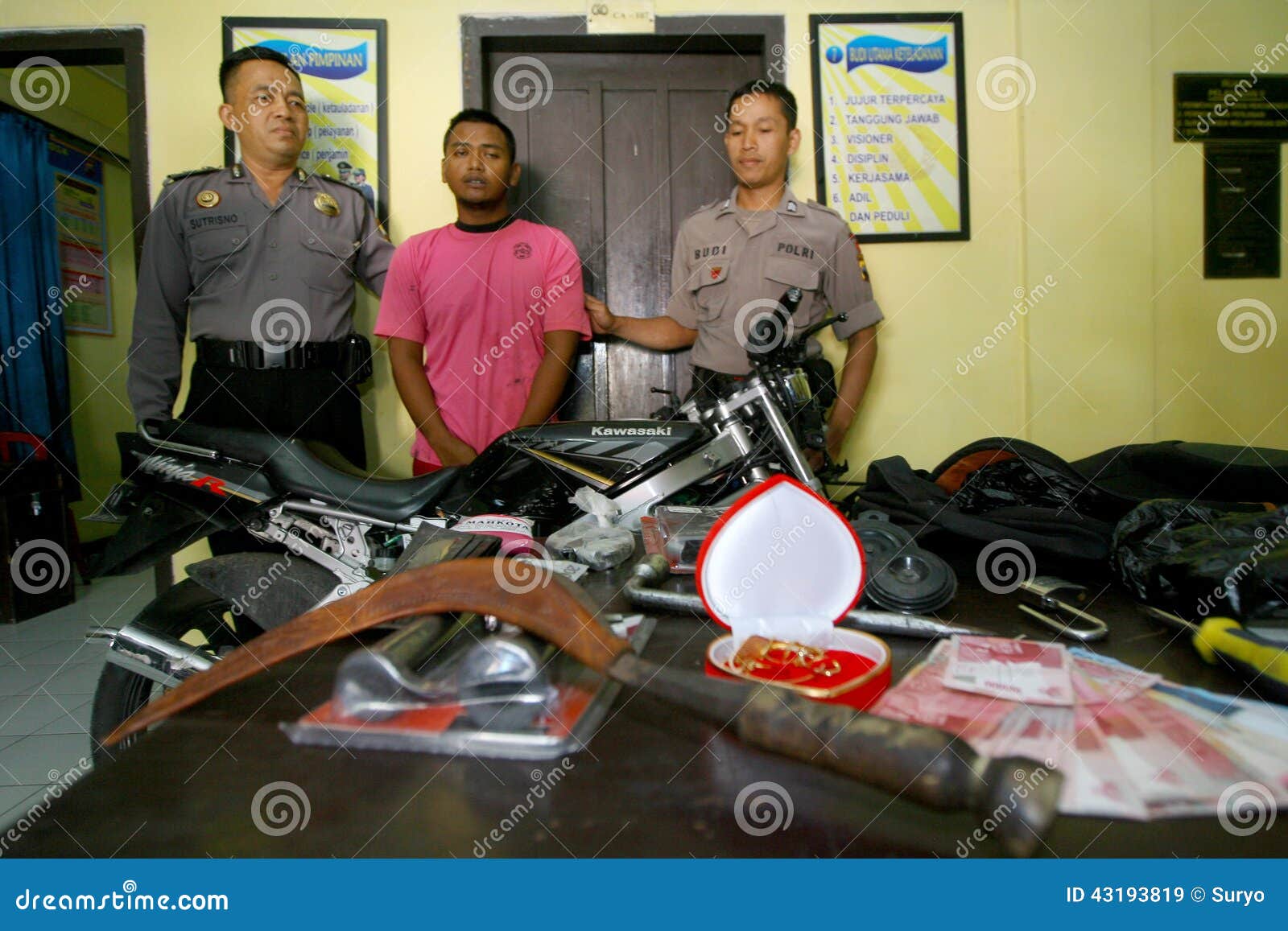 Police catch robber editorial stock image. Image of people - 43193819