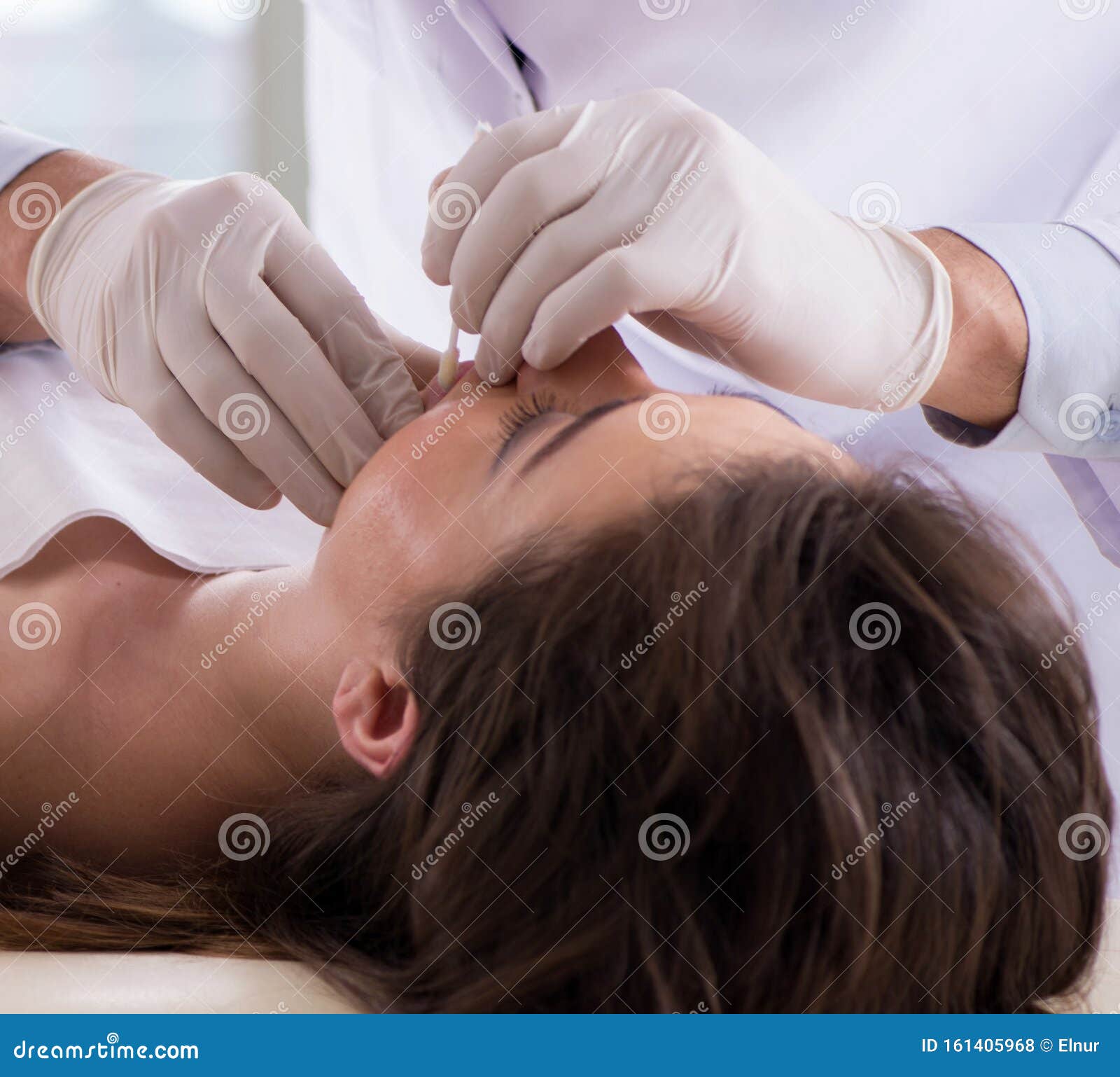 Police Coroner Examining Dead Body Corpse in Morgue Stock Photo - Image ...