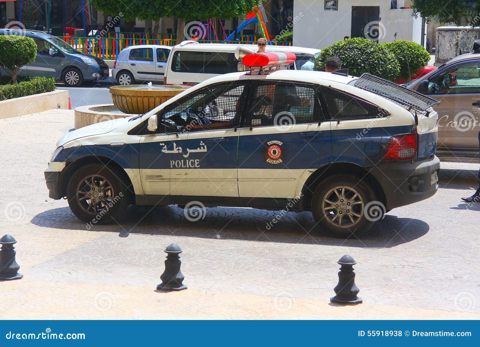 Police Dans La Ville Tunisienne De Sousse Photo stock éditorial - Image ...