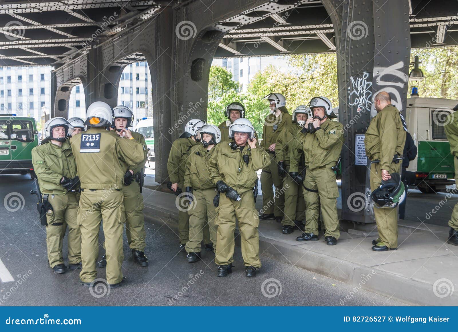 Police force in Berlin editorial photography. Image of task - 82726527