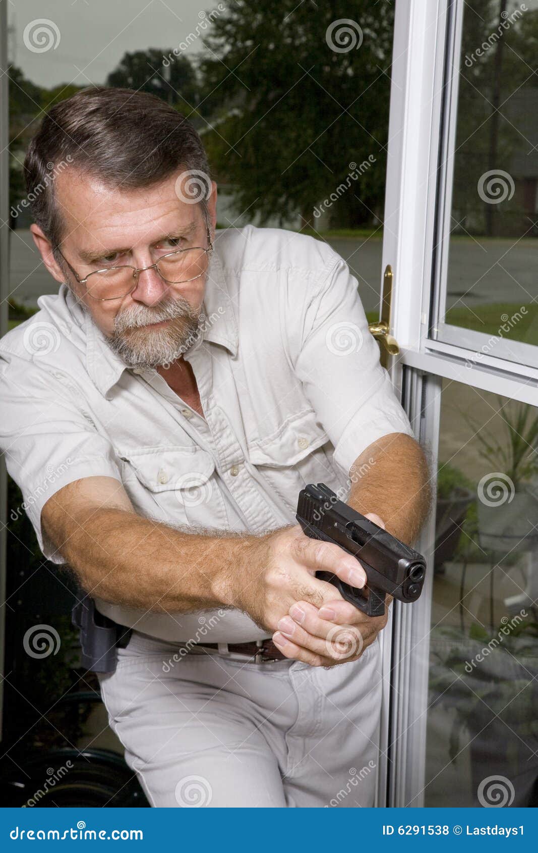 Police Investigating Burglary Stock Photo - Image of alarmed, burglar ...