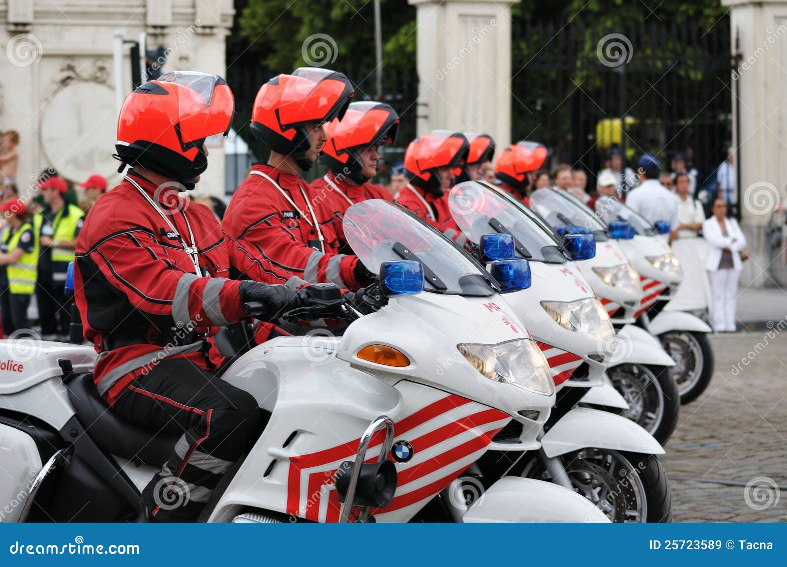 Police militaire belge image stock éditorial. Image du moteur - 25723589