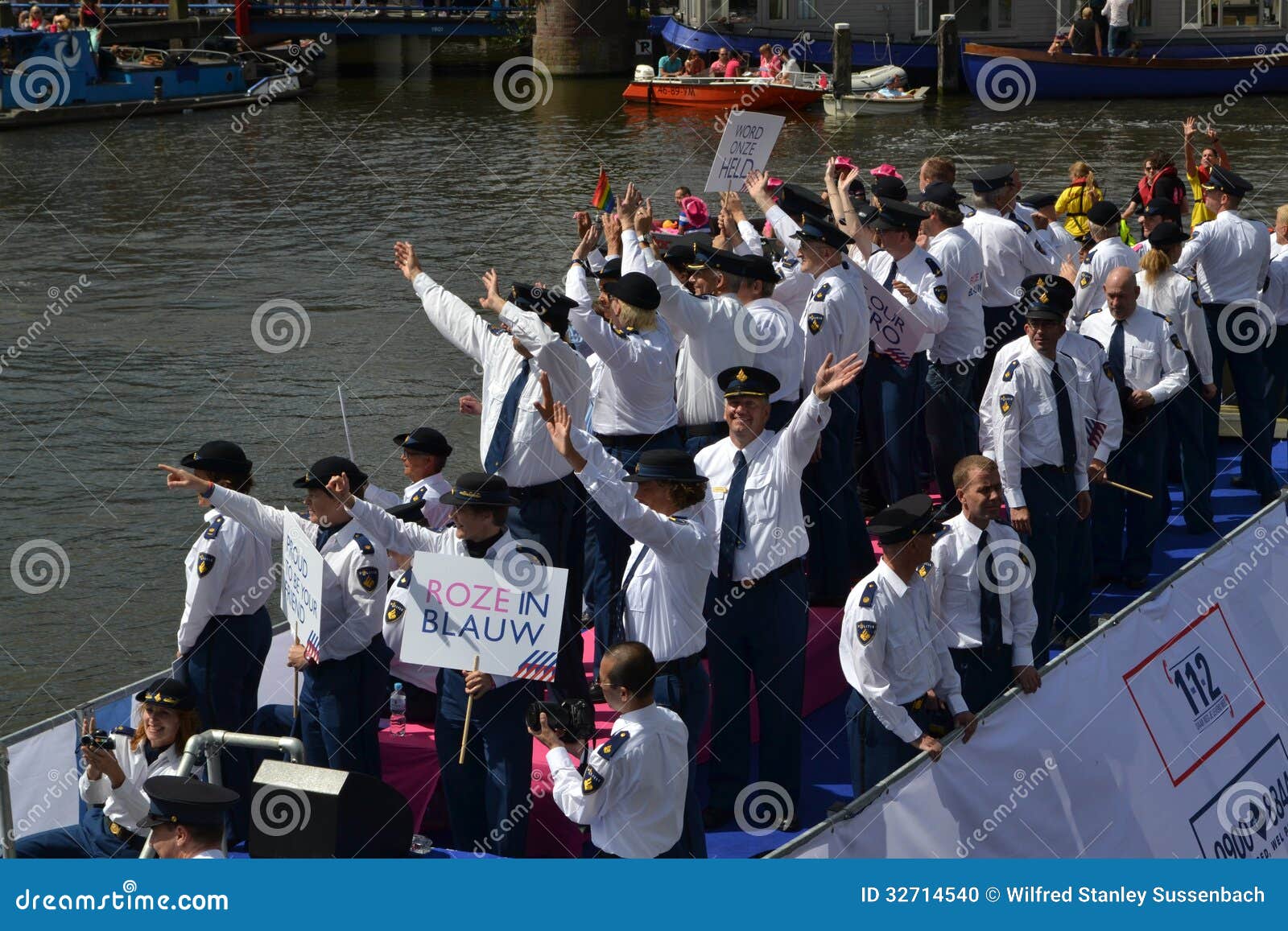 Police Officers At The Amsterdam Gay Parade Editorial Image Image Of Amsterdam Order 32714540 0711