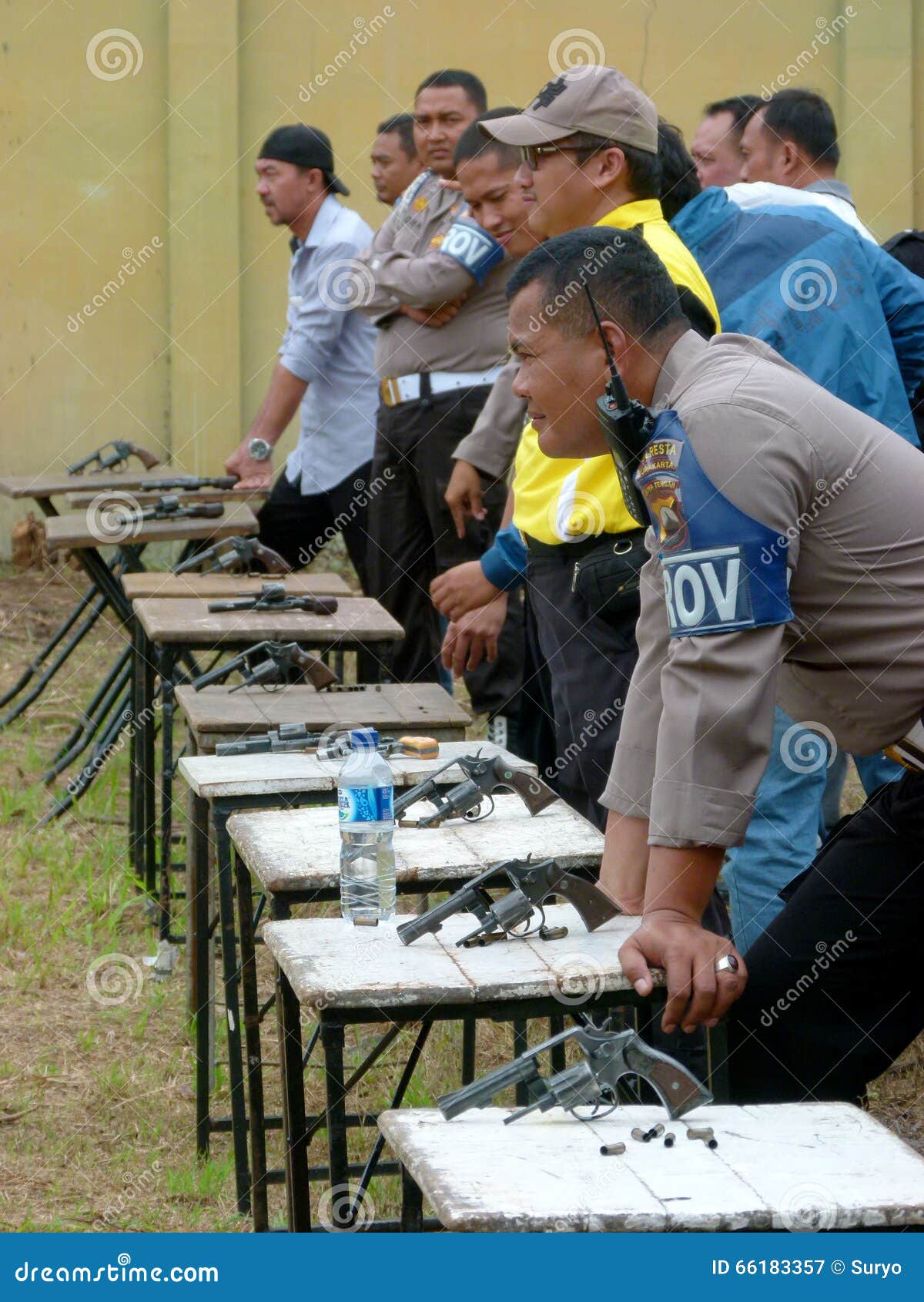 Police practice shooting editorial photography. Image of professional ...