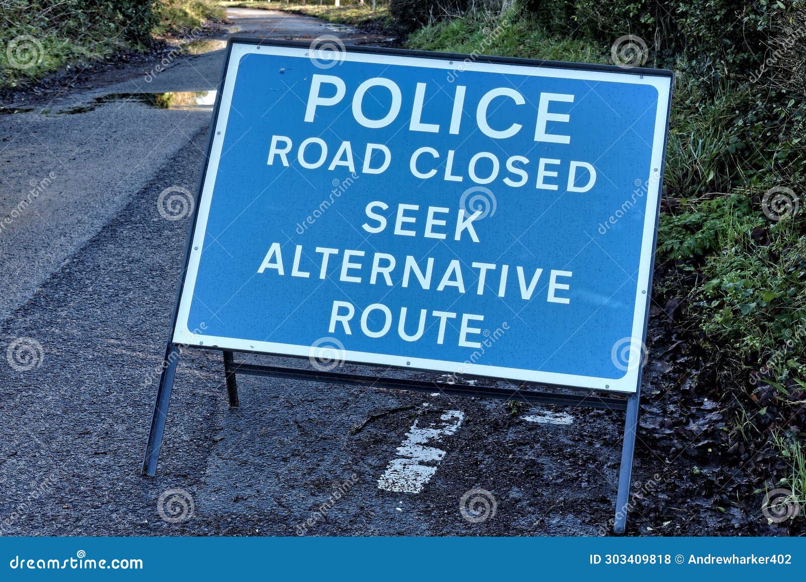 Police Road Closed Seek Alternative Route Sign Due To Flooding Stock ...