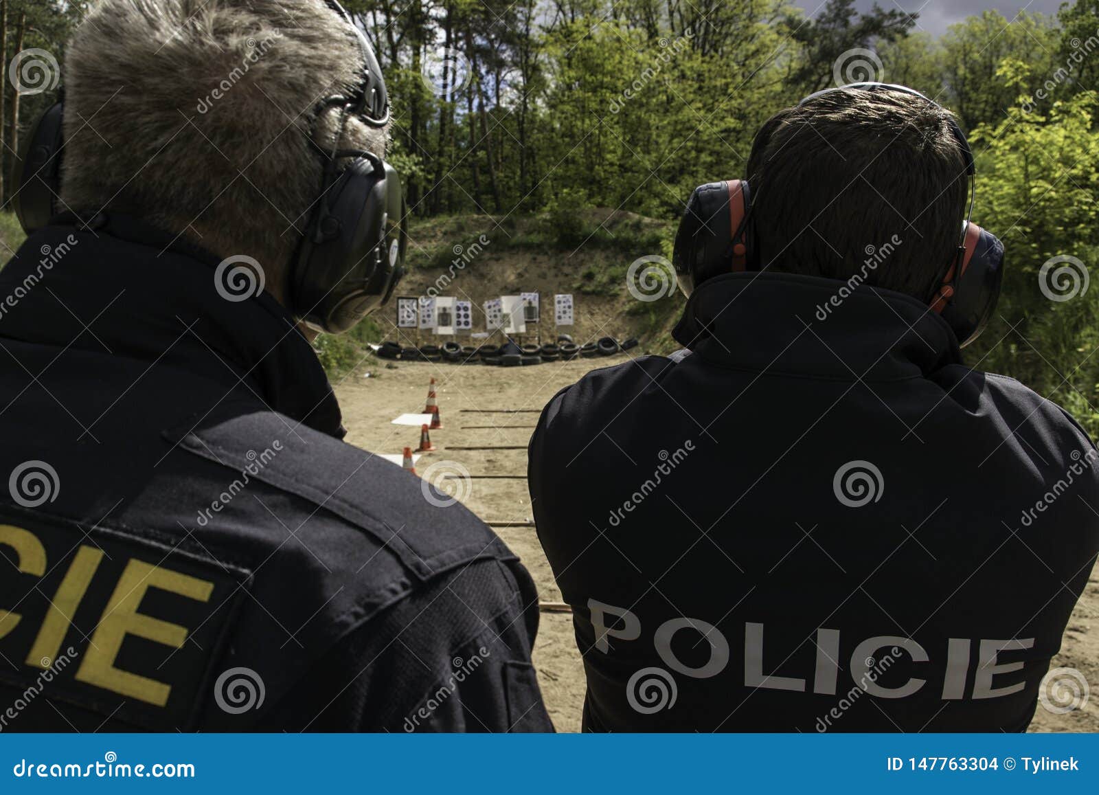 Police shooting stock photo. Image of armed, training - 147763304