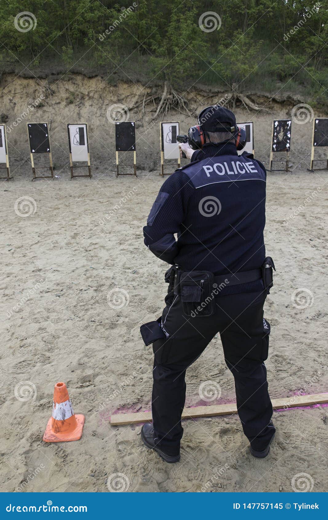 Police shooting stock image. Image of range, concentration - 147757145