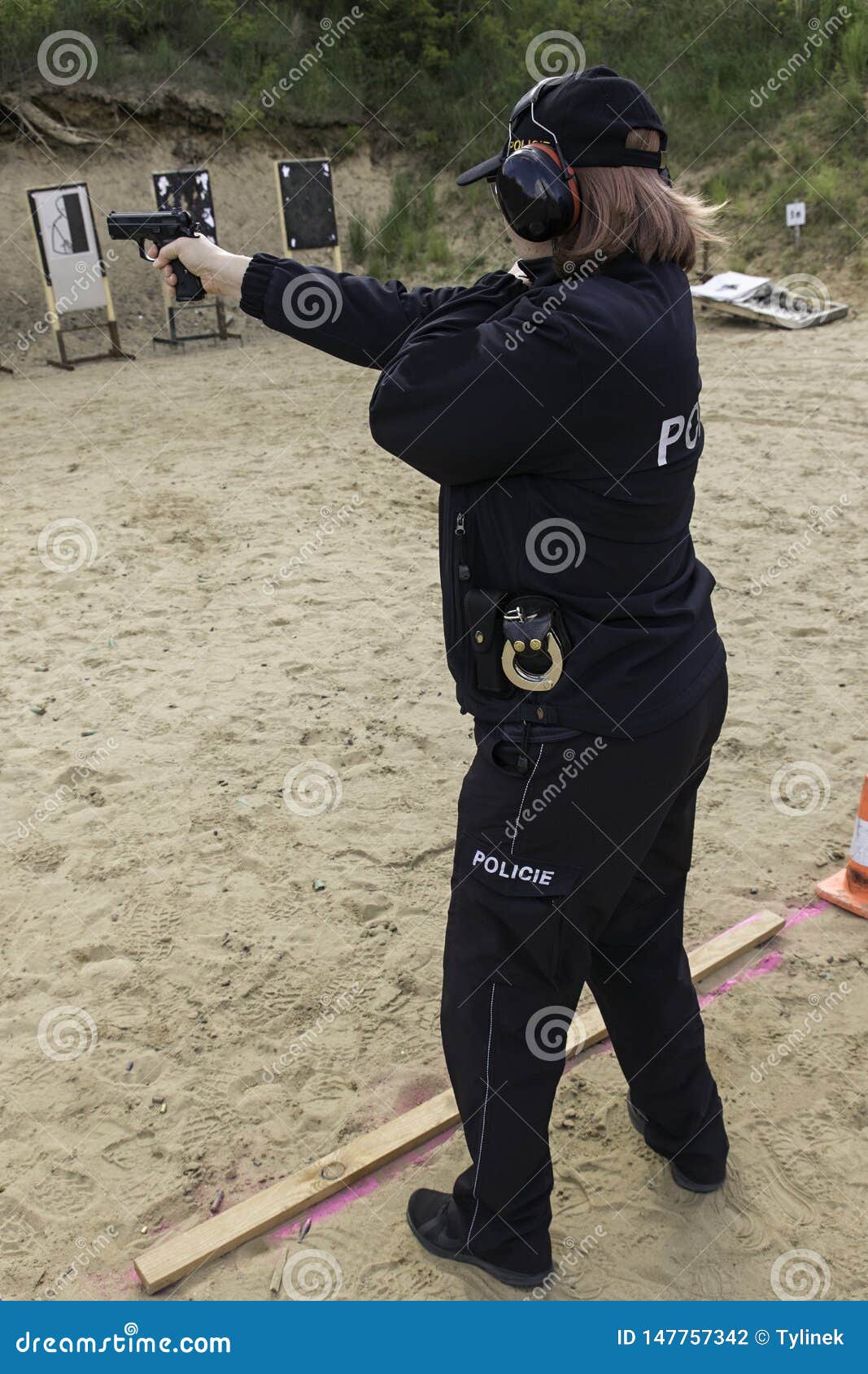 Police shooting stock photo. Image of competition, rifle - 147757342