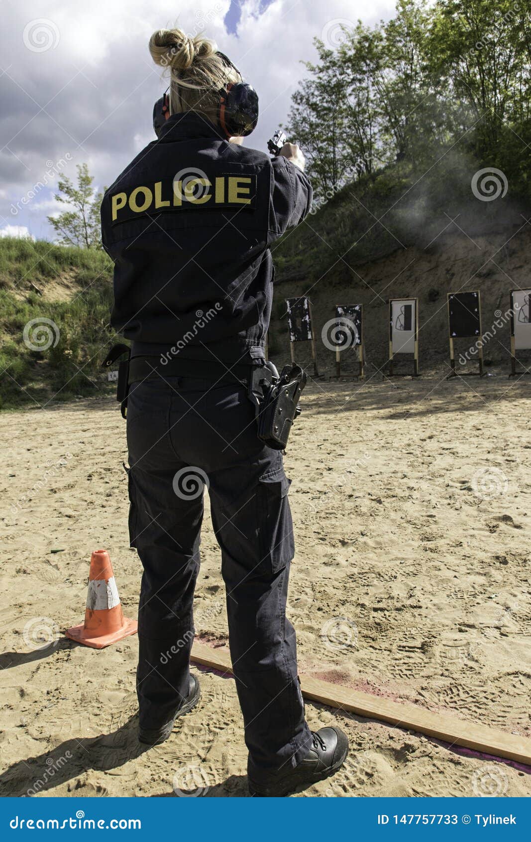 Police shooting stock image. Image of range, defense - 147757733