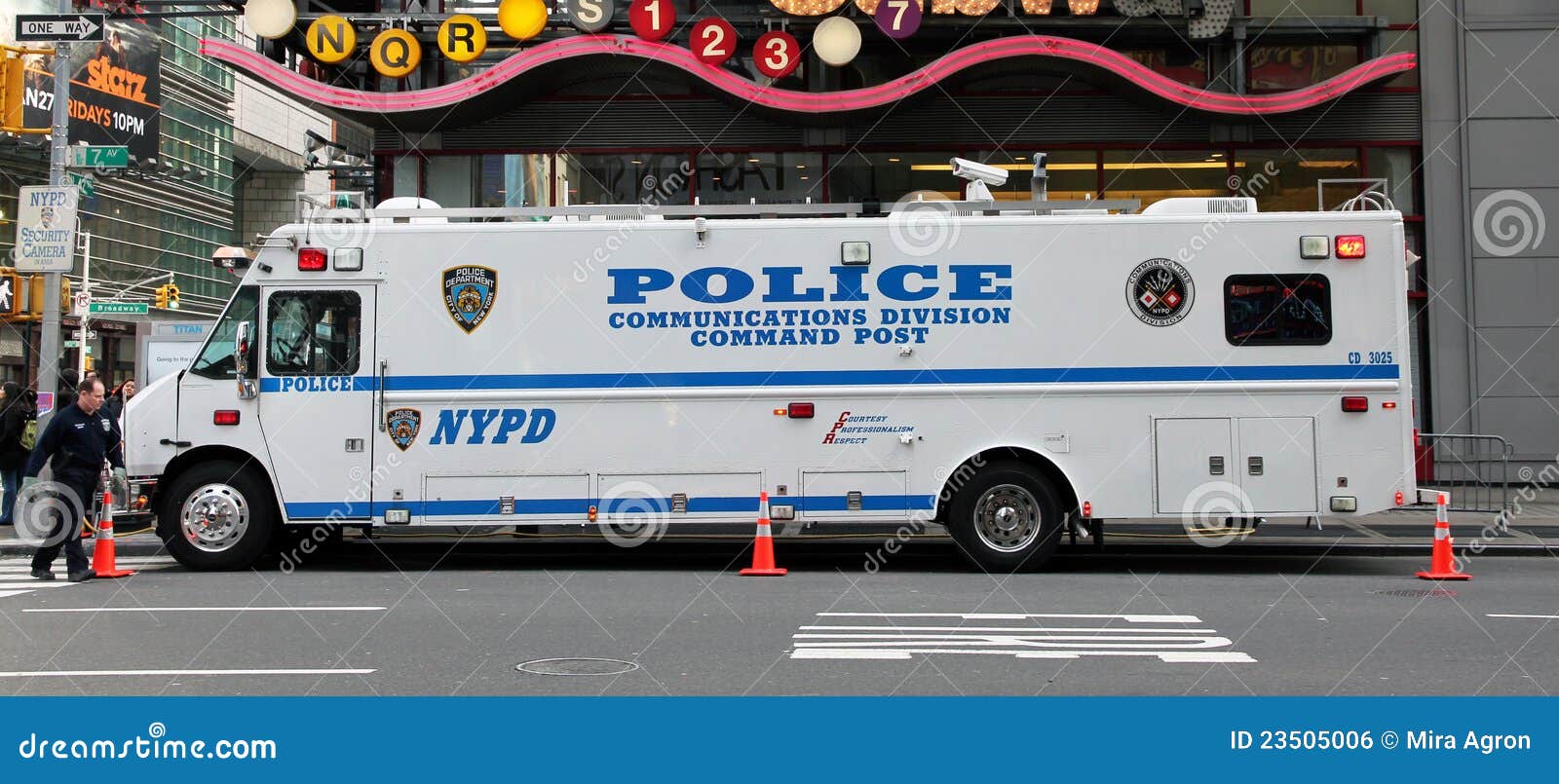 Police Vehicle editorial photo. Image of communications - 23505006