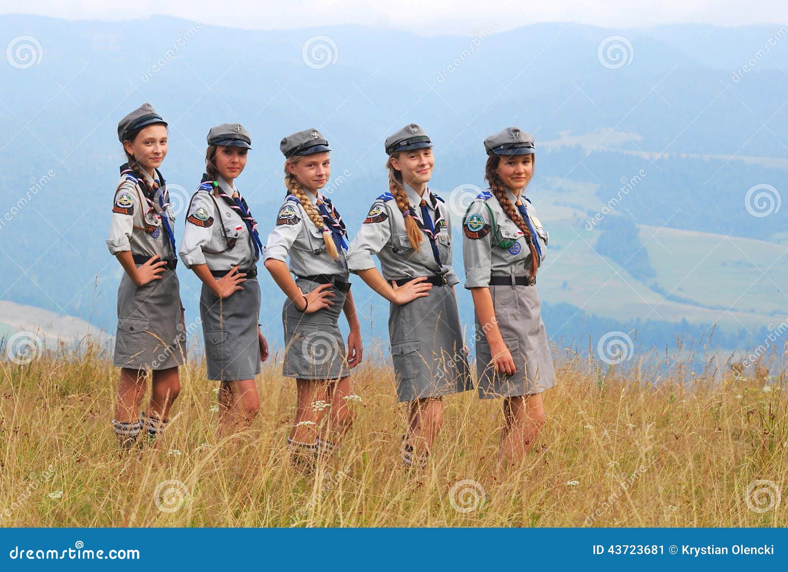 Polish girls scouts editorial photo. Image of proud, mountains - 43723681
