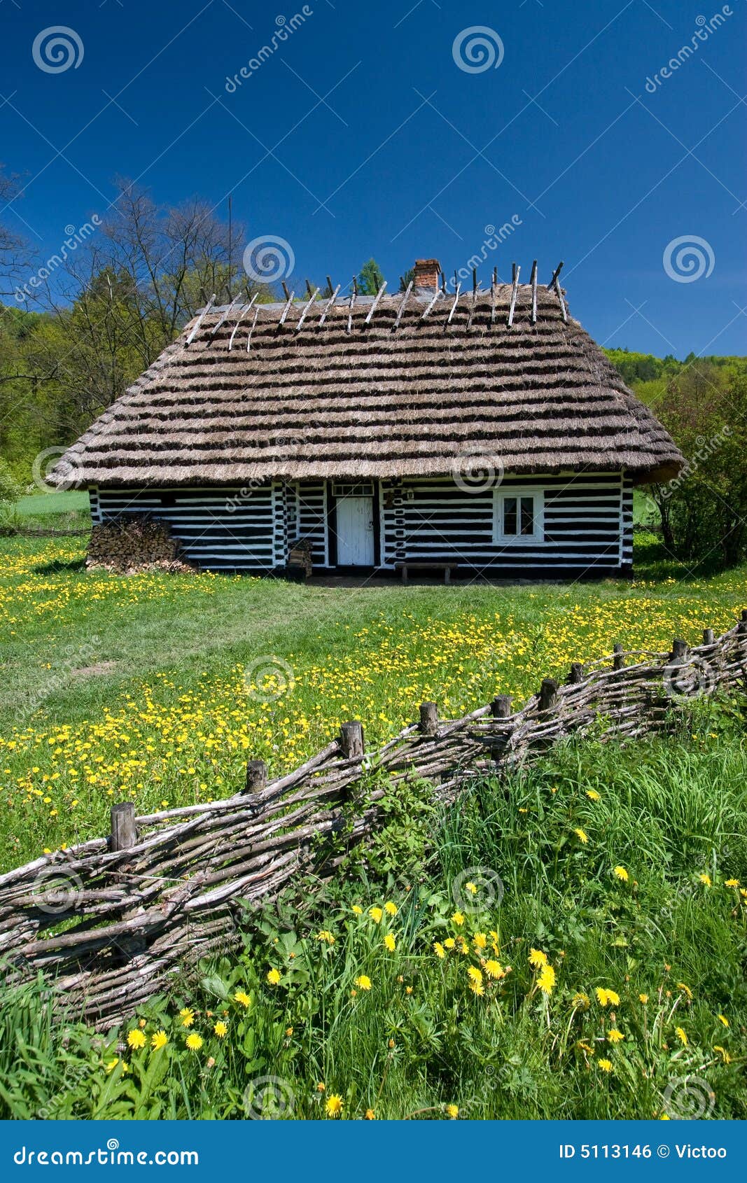 4,125 Polish Fence Photos - Free & Royalty-Free Stock Photos from ...