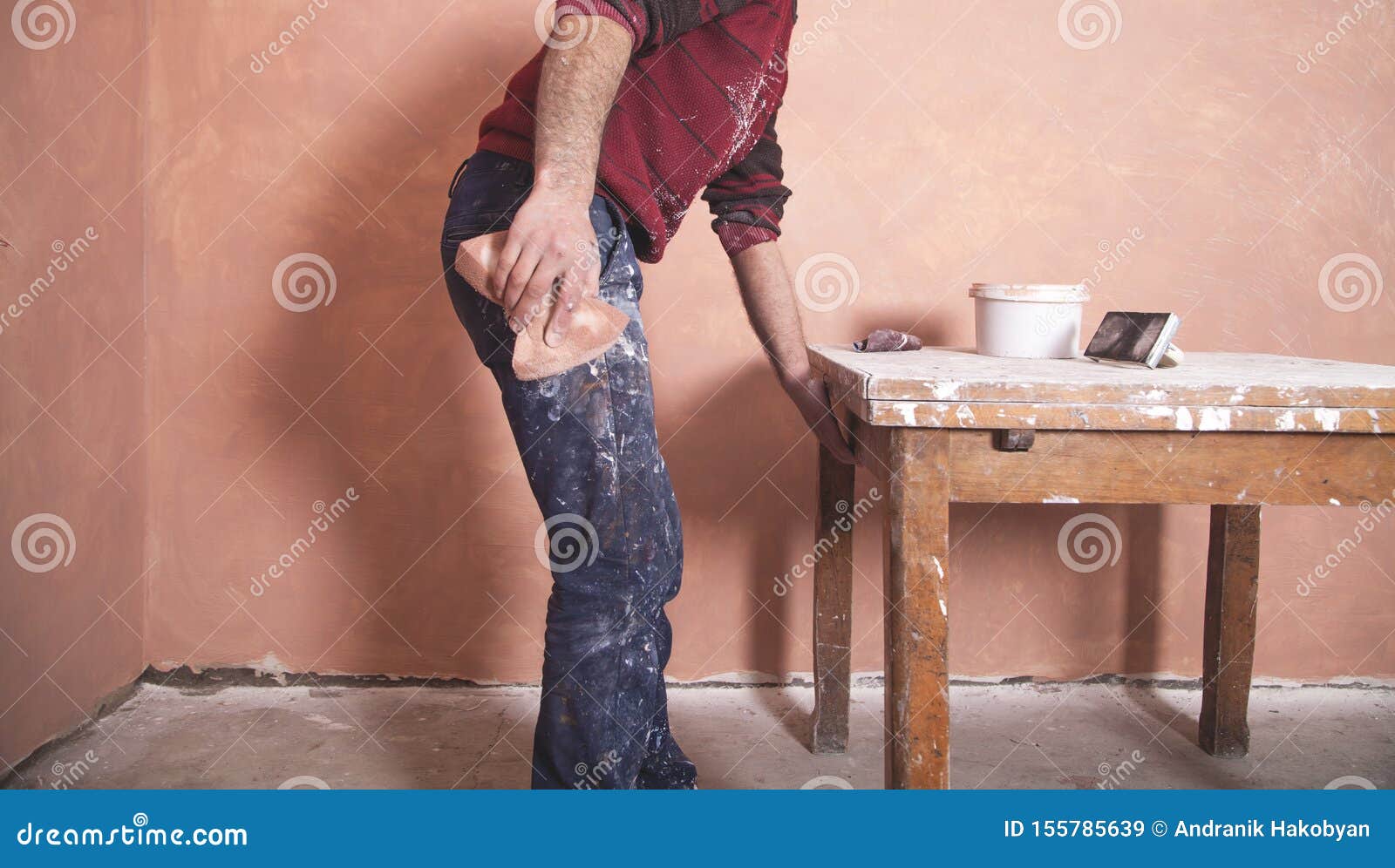 Polishing Plaster Walls with Sponge Stock Image - Image of polishing ...