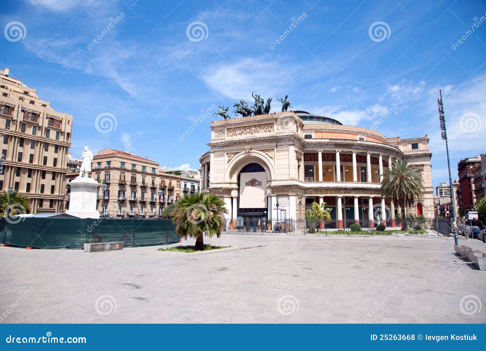 The Politeama Garibaldi Theater in Palermo Stock Photo - Image of ...