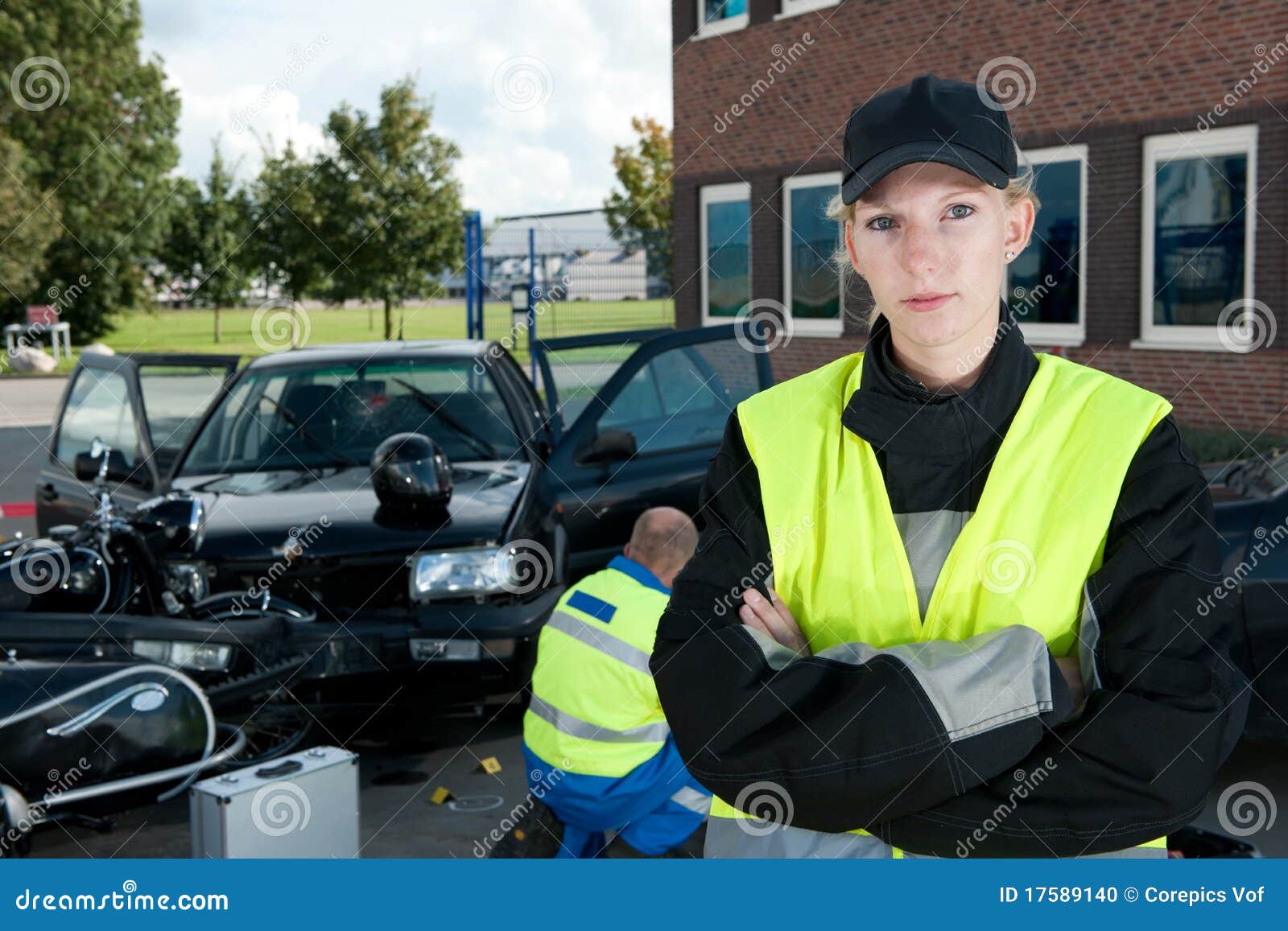 Polizei-Frau stockfoto. Bild von funktion, motorrad, sturzhelm - 17589140