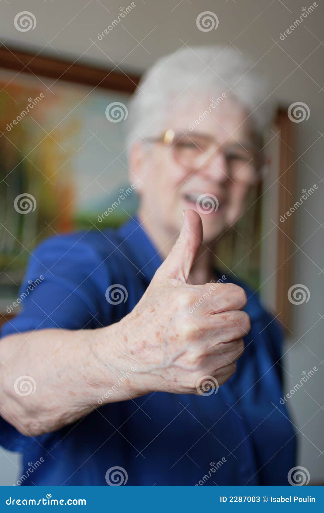 Pollice in su immagine stock. Immagine di mano, pollici - 2287003