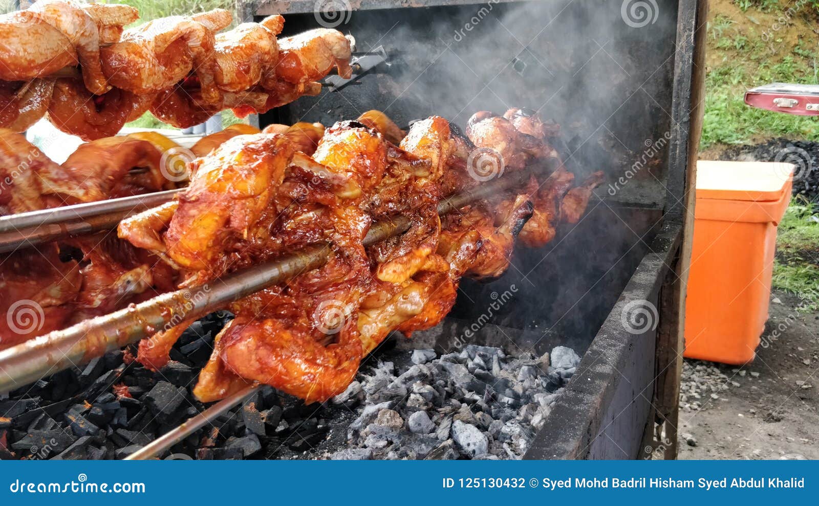 Pollo asado foto de archivo. Imagen de preparado, pollo - 125130432