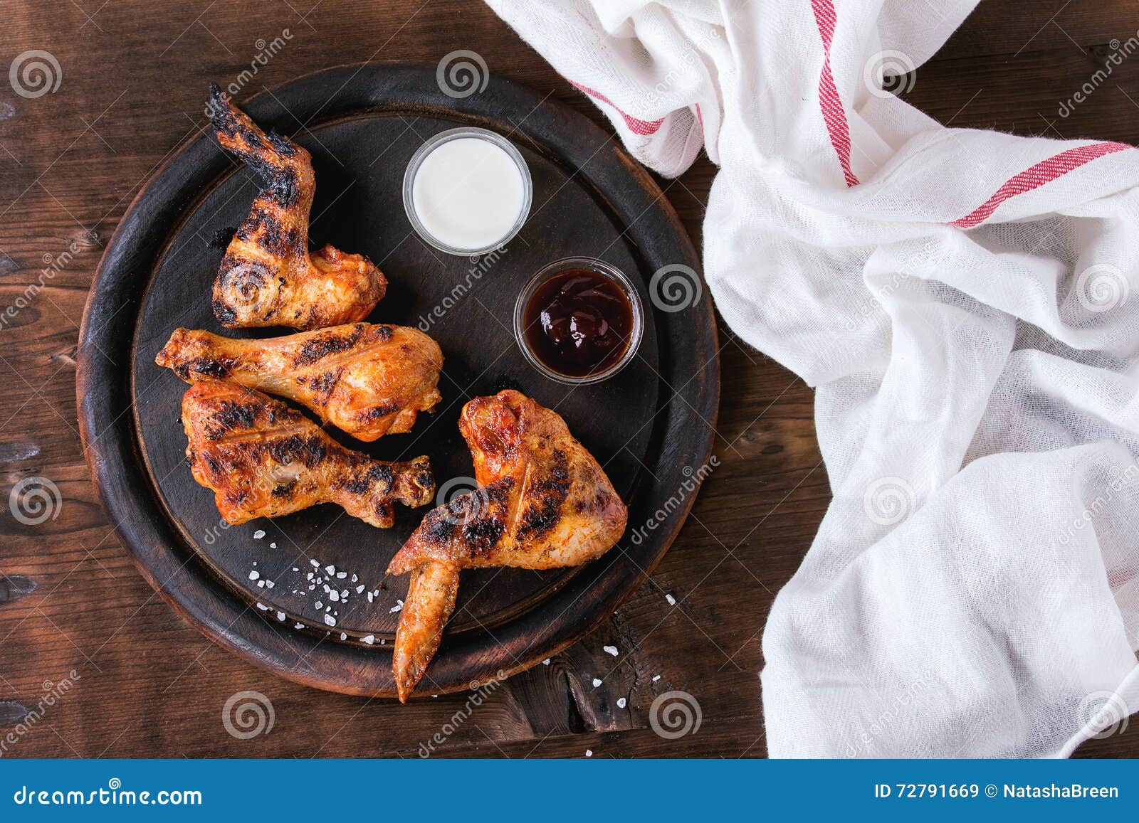 Pollo Asado a La Parilla Del Bbq Imagen de archivo - Imagen de ...