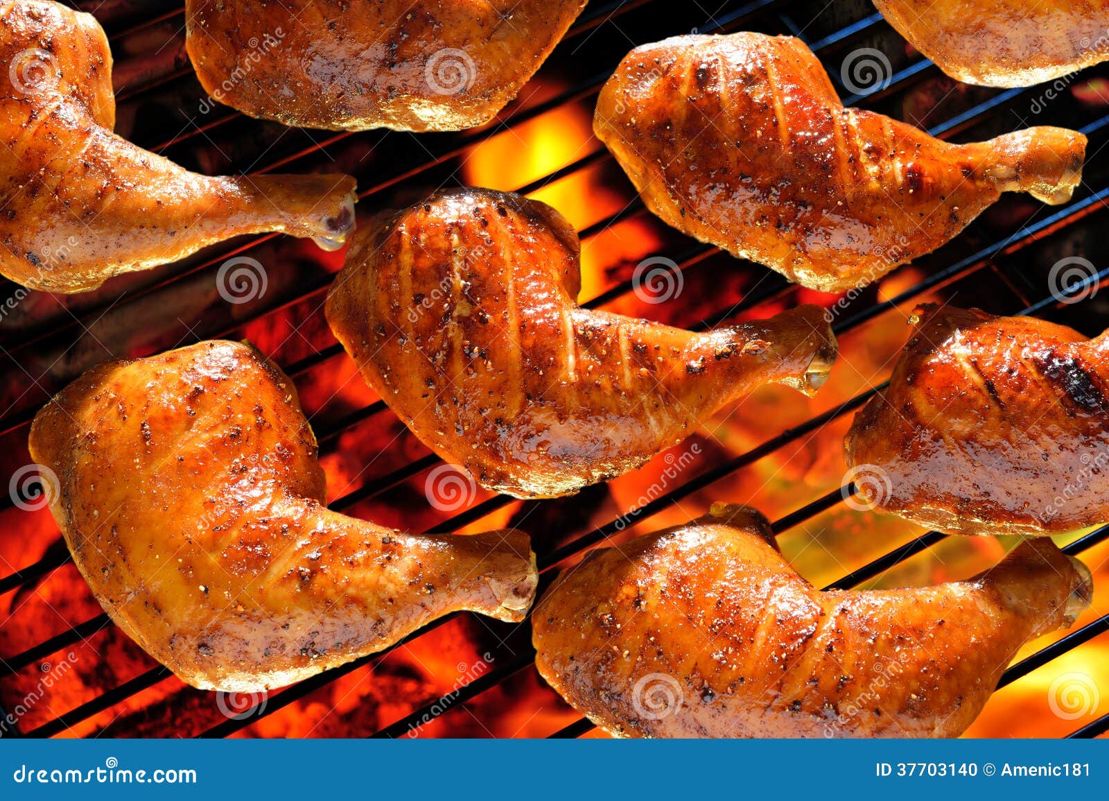 Pollo asado a la parrilla foto de archivo. Imagen de barbacoa - 37703140