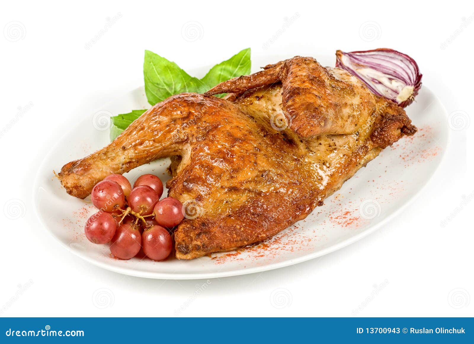 Pollo Asado Mitad En La Placa Imagen de archivo - Imagen de aislado ...