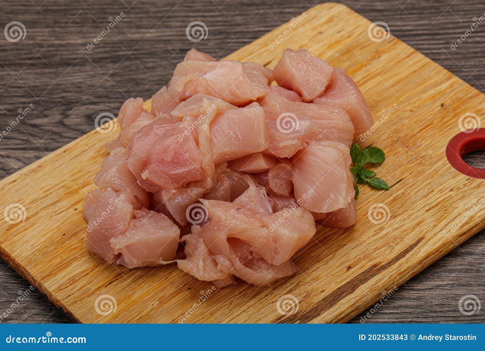 Pollo crudo para cocinar imagen de archivo. Imagen de pollo - 202533843