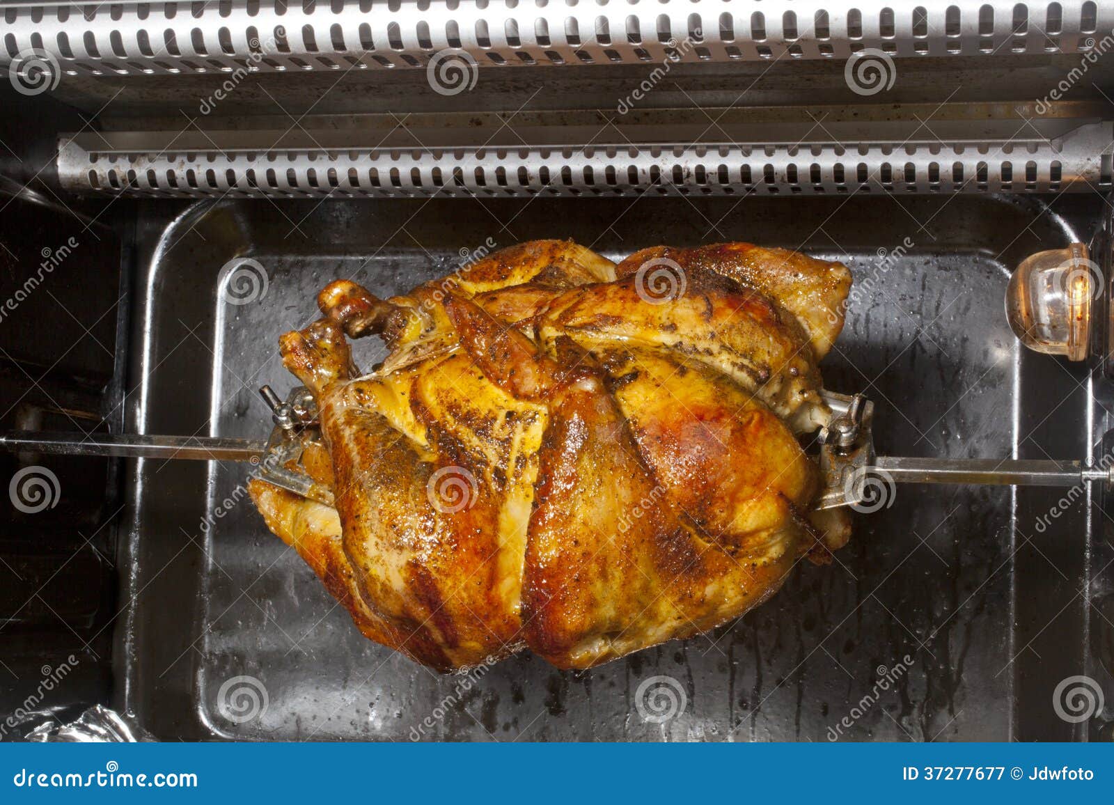 Pollo del Rotisserie imagen de archivo. Imagen de comida - 37277677