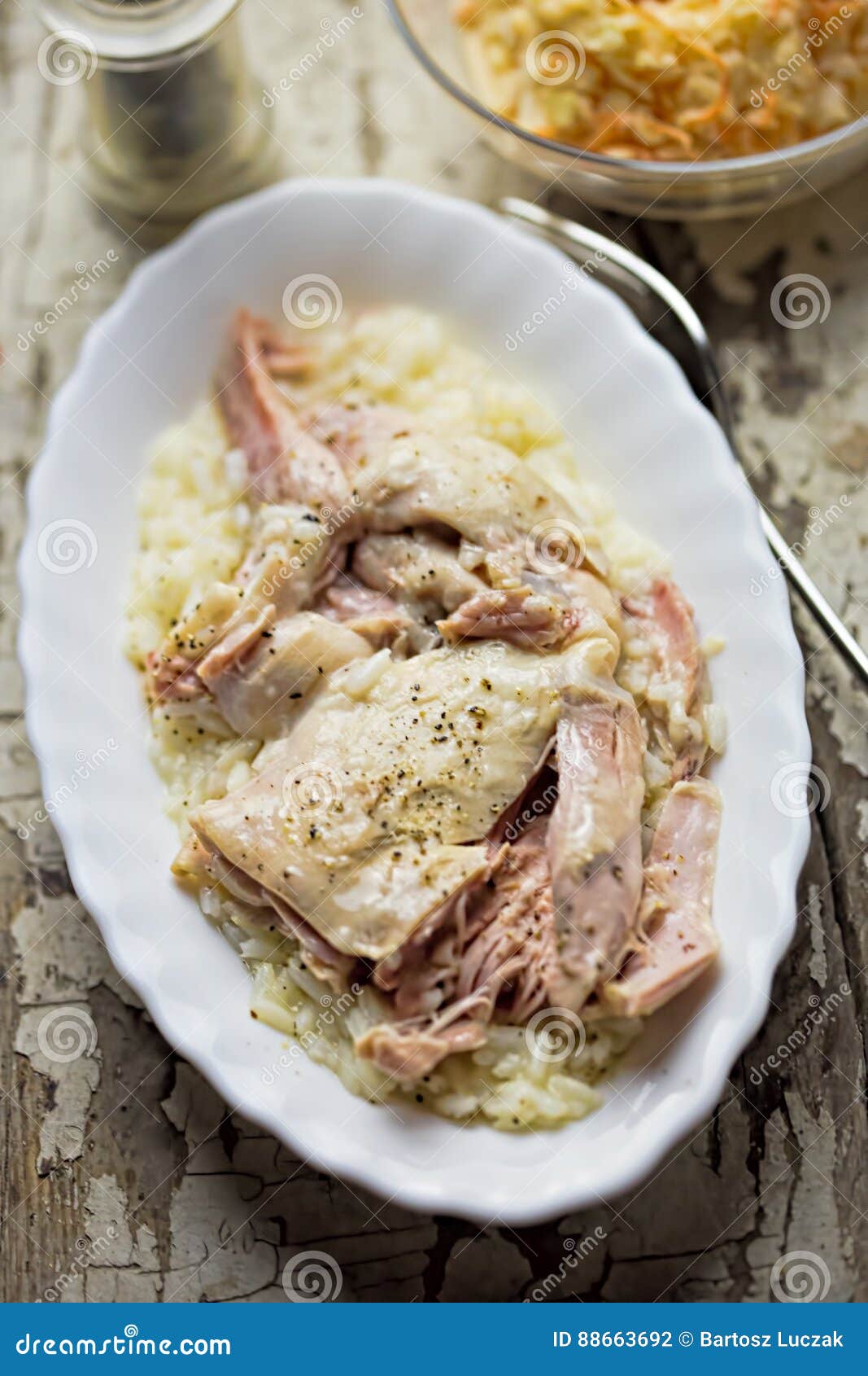 Pollo escalfado foto de archivo. Imagen de cocina, alimento - 88663692