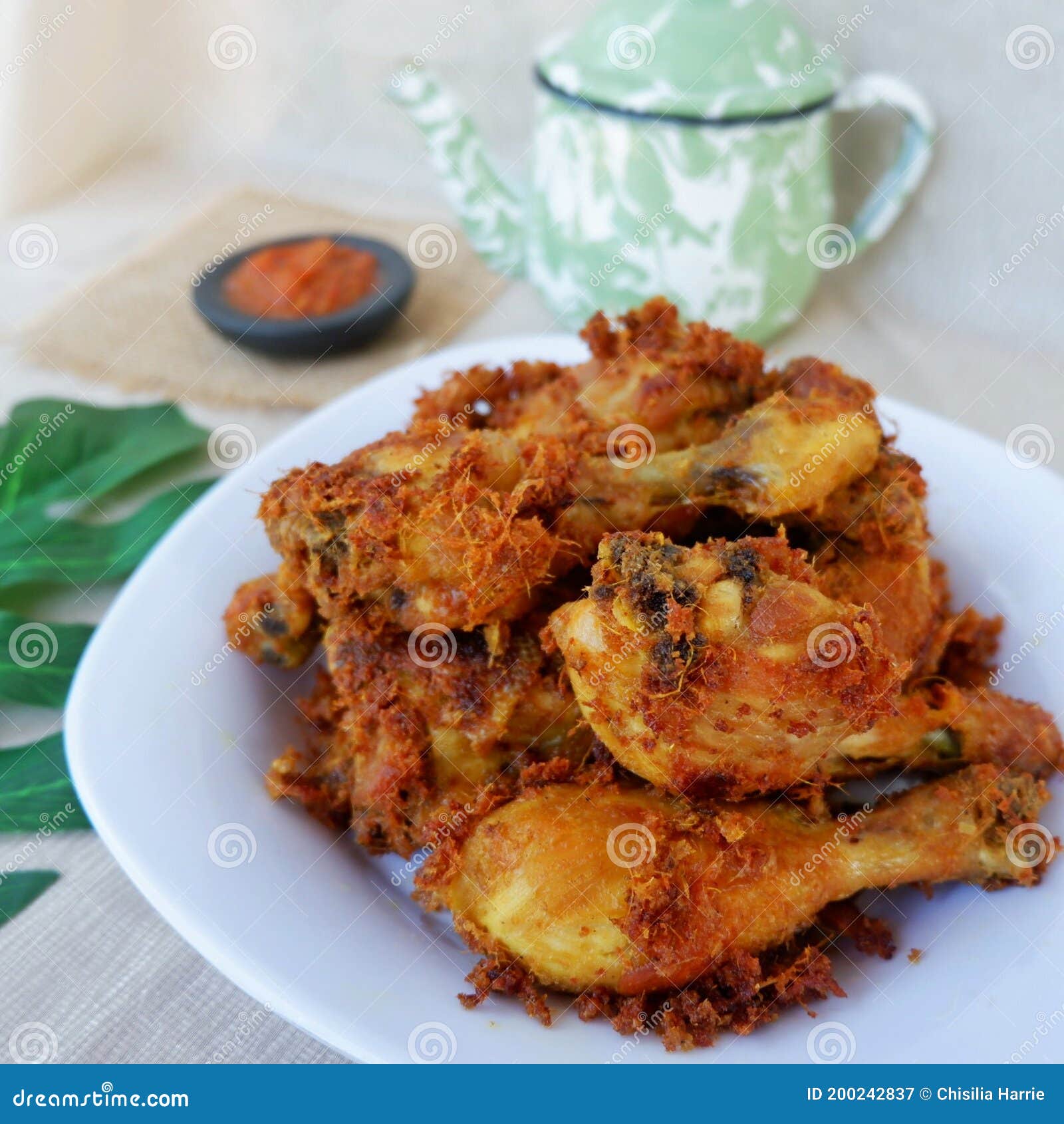 Pollo Frito Listo Para Servir Imagen de archivo - Imagen de frito ...