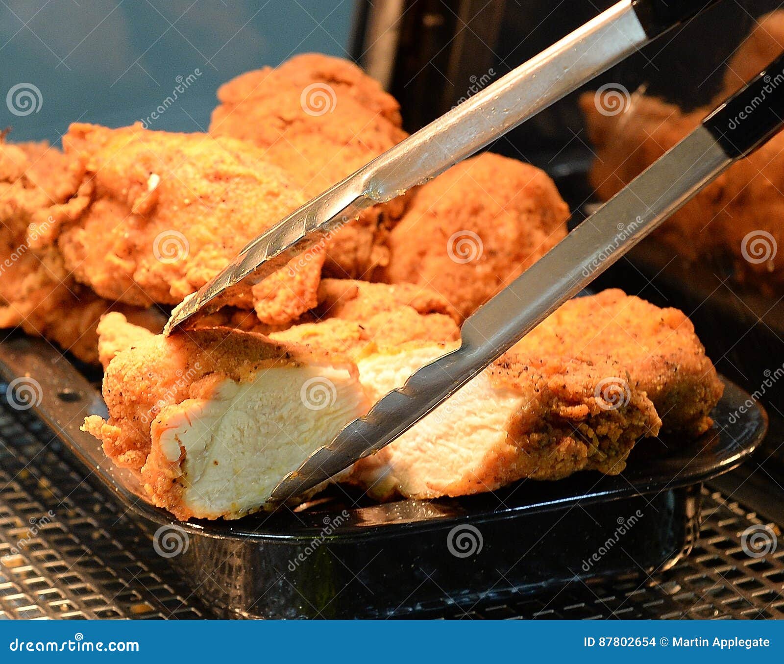 Pollo impanato fotografia stock. Immagine di pasto, cucina - 87802654