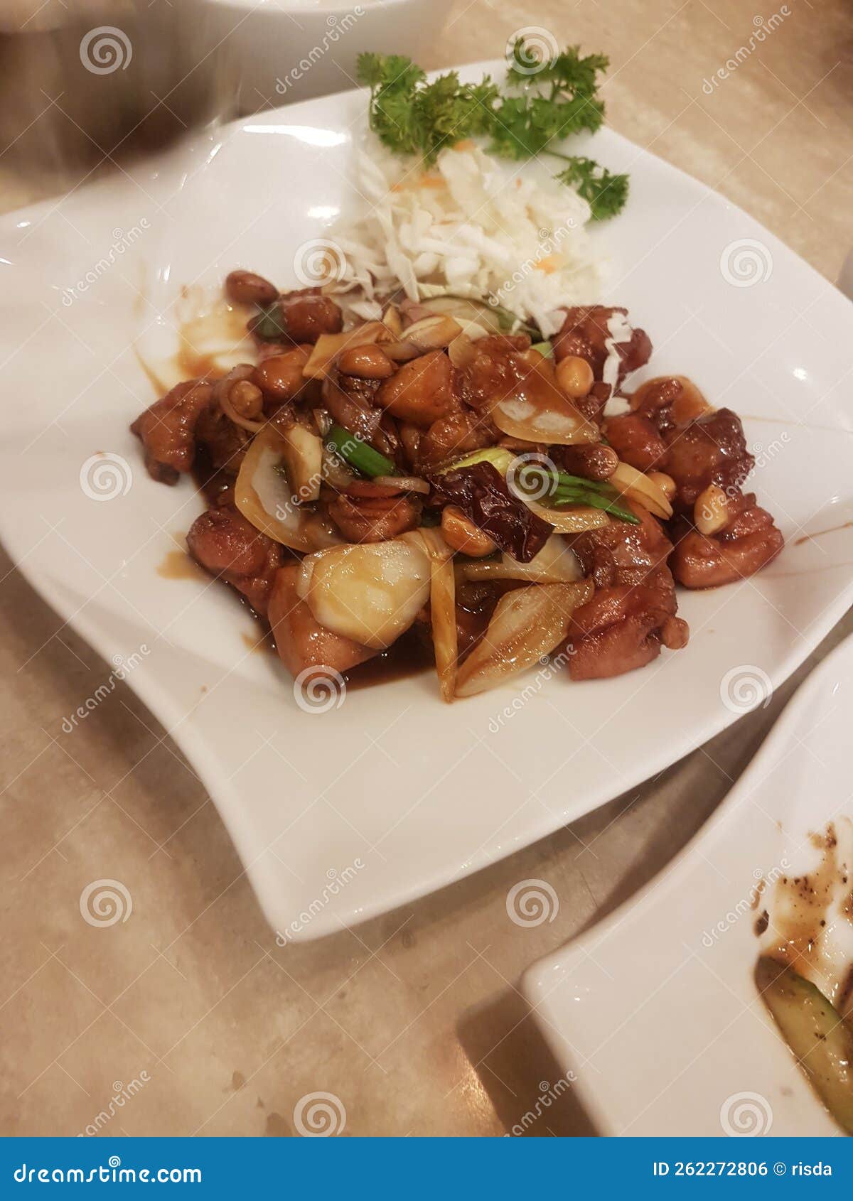 Pollo Kungpao Comida China Tradicional Foto de archivo - Imagen de ...