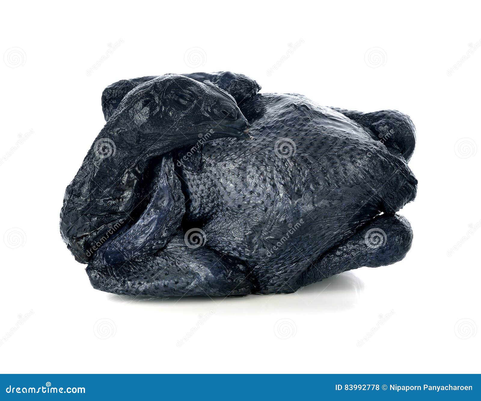 Pollo negro entero foto de archivo. Imagen de oscuro - 83992778