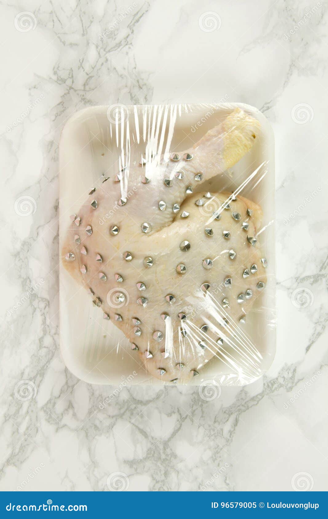 Pollo punk di marmo immagine stock. Immagine di mostro - 96579005