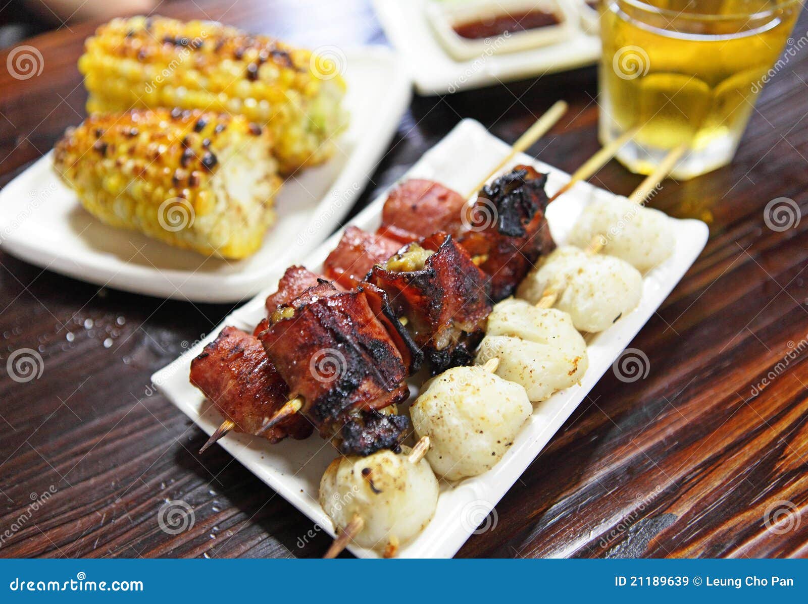 Pollo Tradizionale Di Yakitori Immagine Stock - Immagine di ...