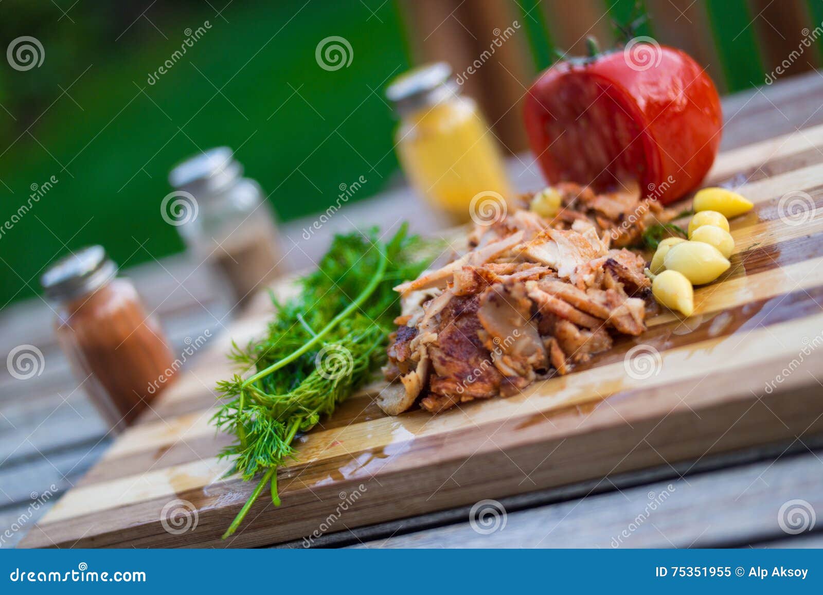 Pollo turco Doner/Shawarma imagen de archivo. Imagen de pollo - 75351955