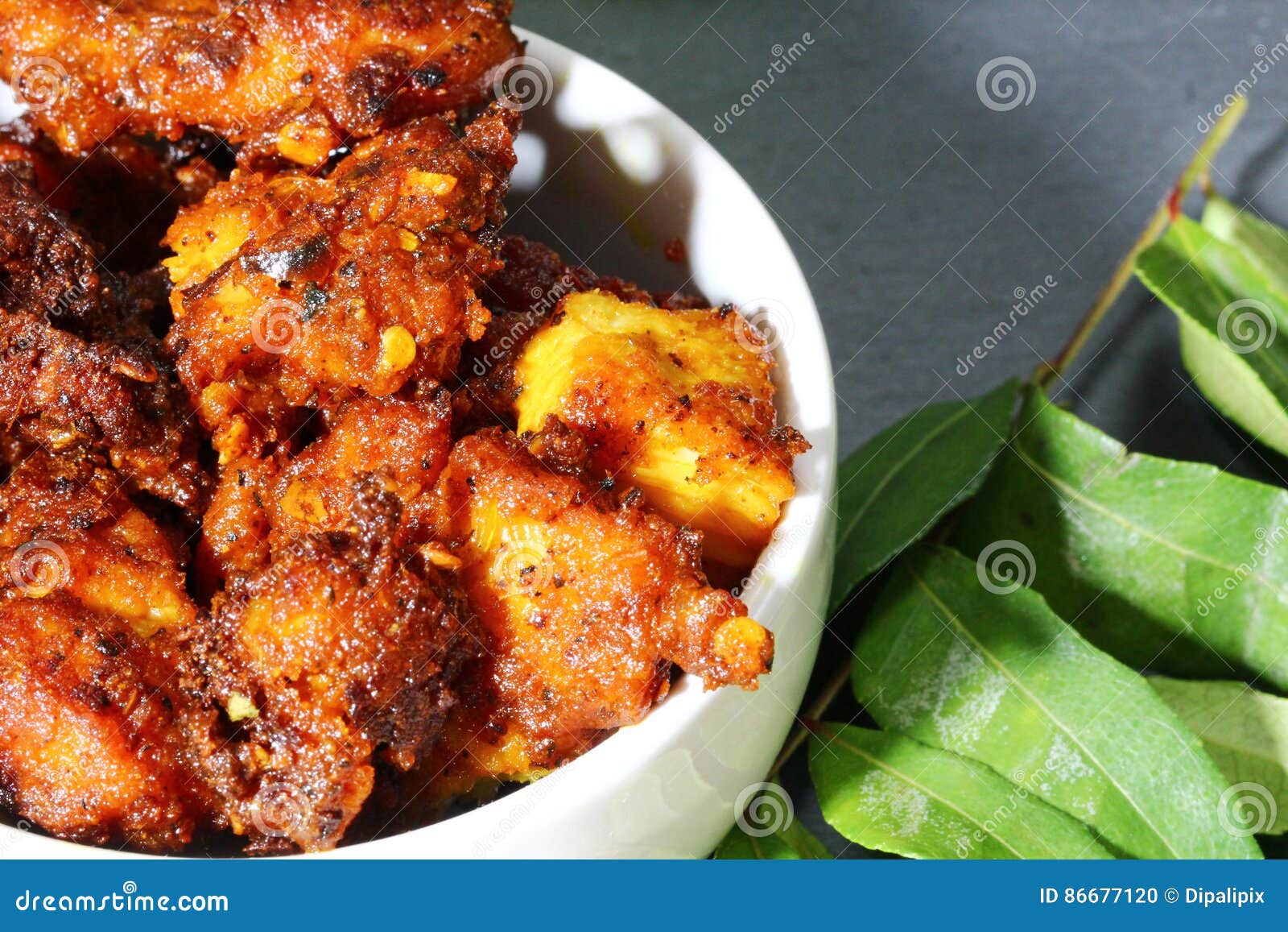 Pollo 65, Un Aperitivo Indio Del Pollo Foto de archivo - Imagen de ...