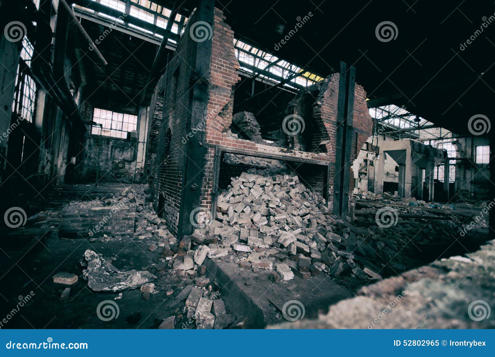 Polluted Industrial Factory Stock Image - Image of dirty, empty: 52802965
