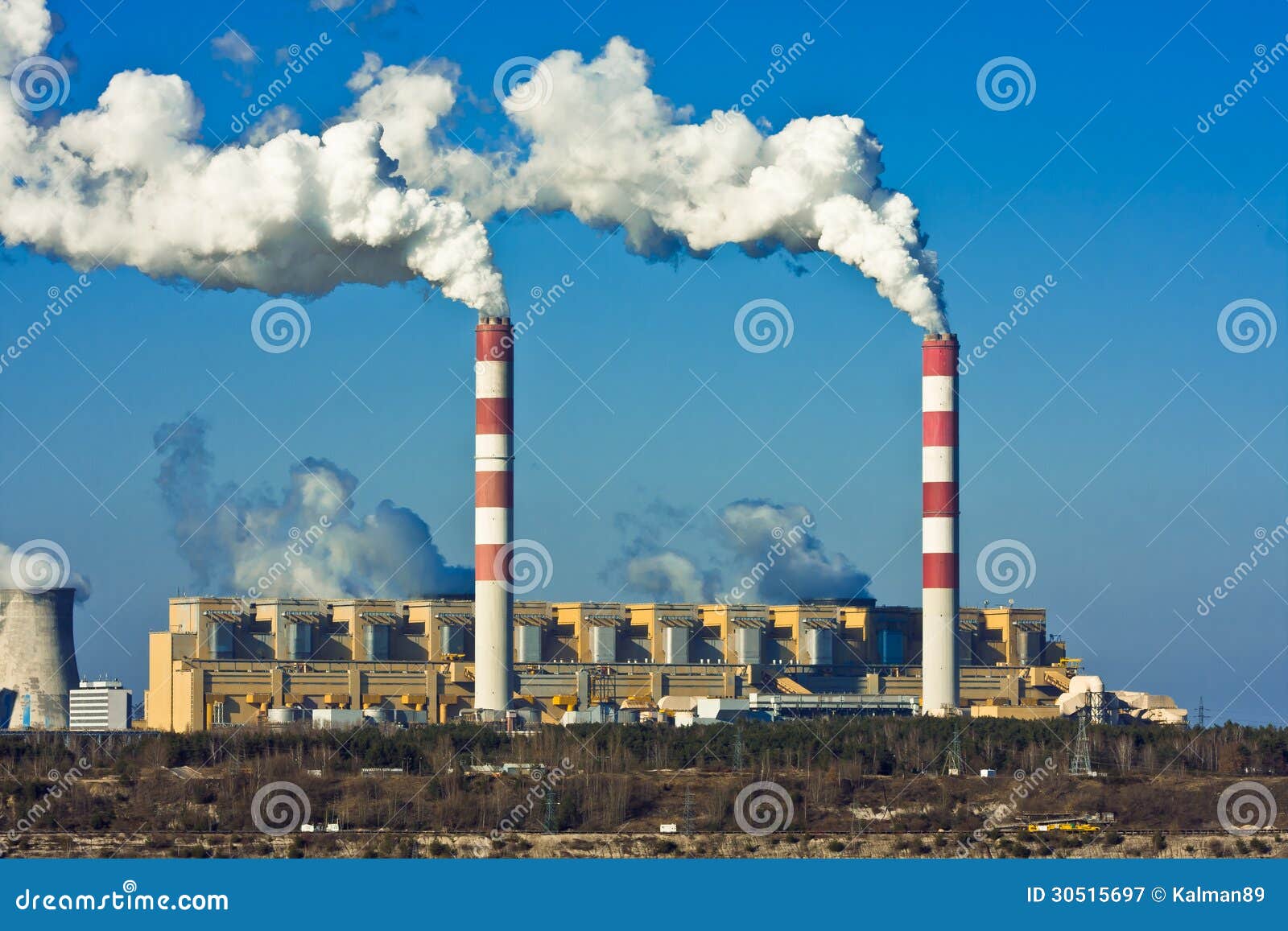 Pollution d'usine image stock. Image du usine, vapeur - 30515697