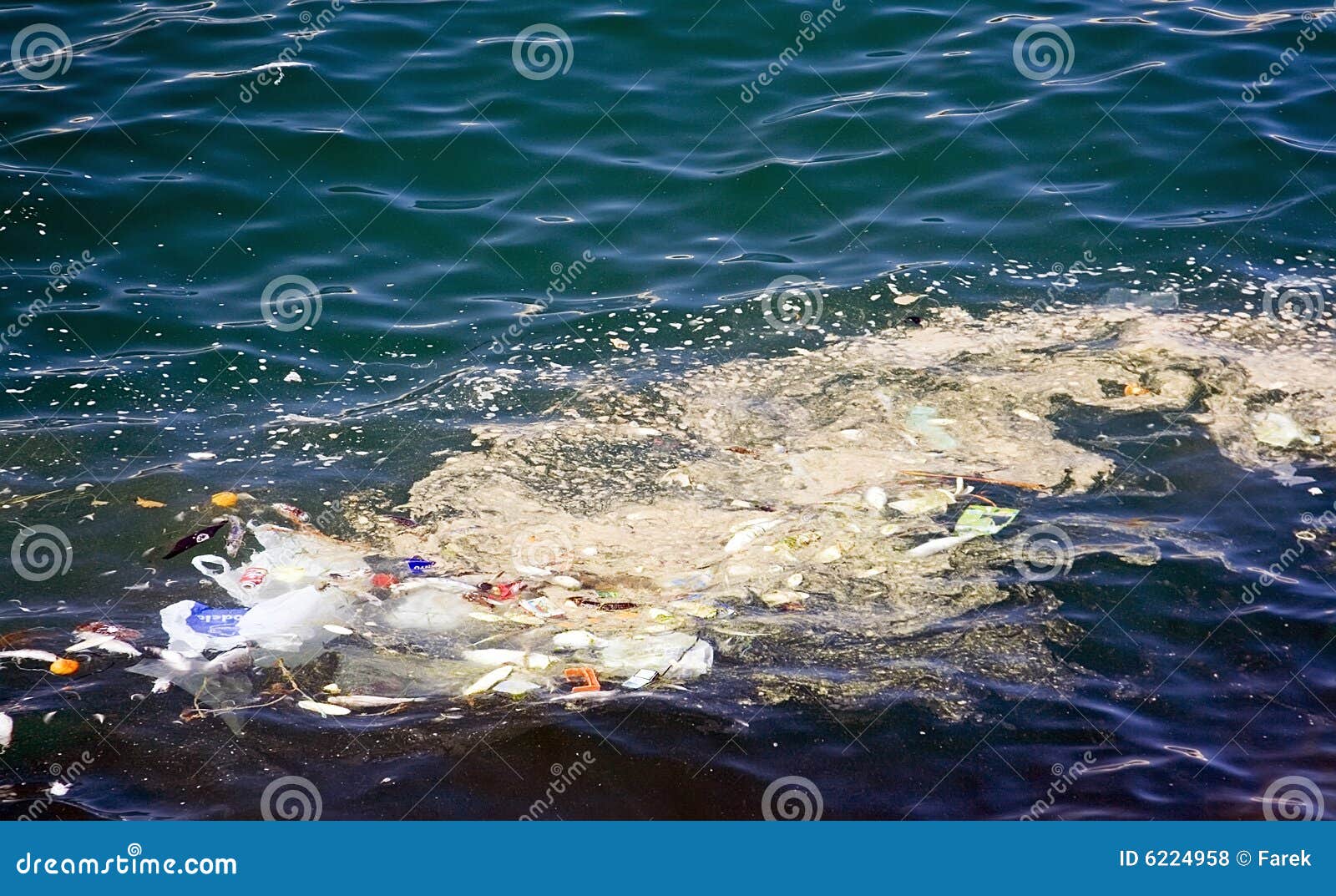 Pollution de mer photo stock. Image du bouteilles, saleté - 6224958