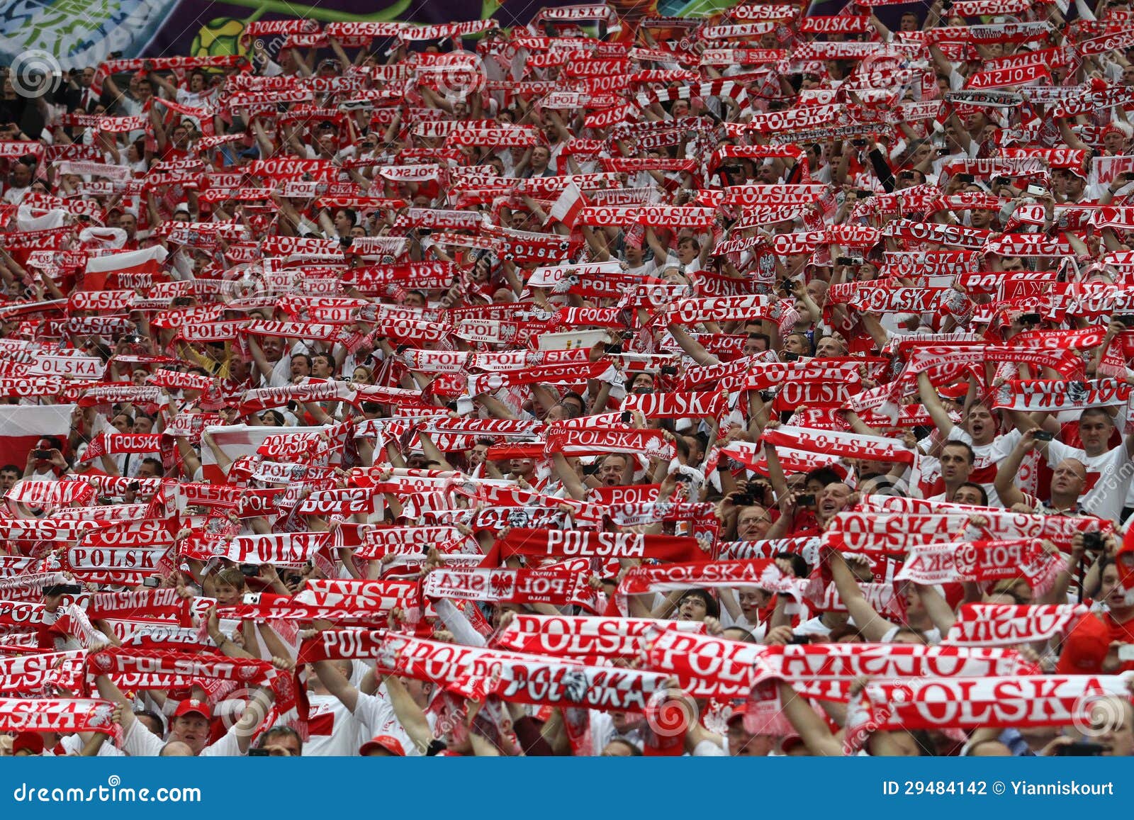 Polnische Fans redaktionelles stockfotografie. Bild von euro - 29484142