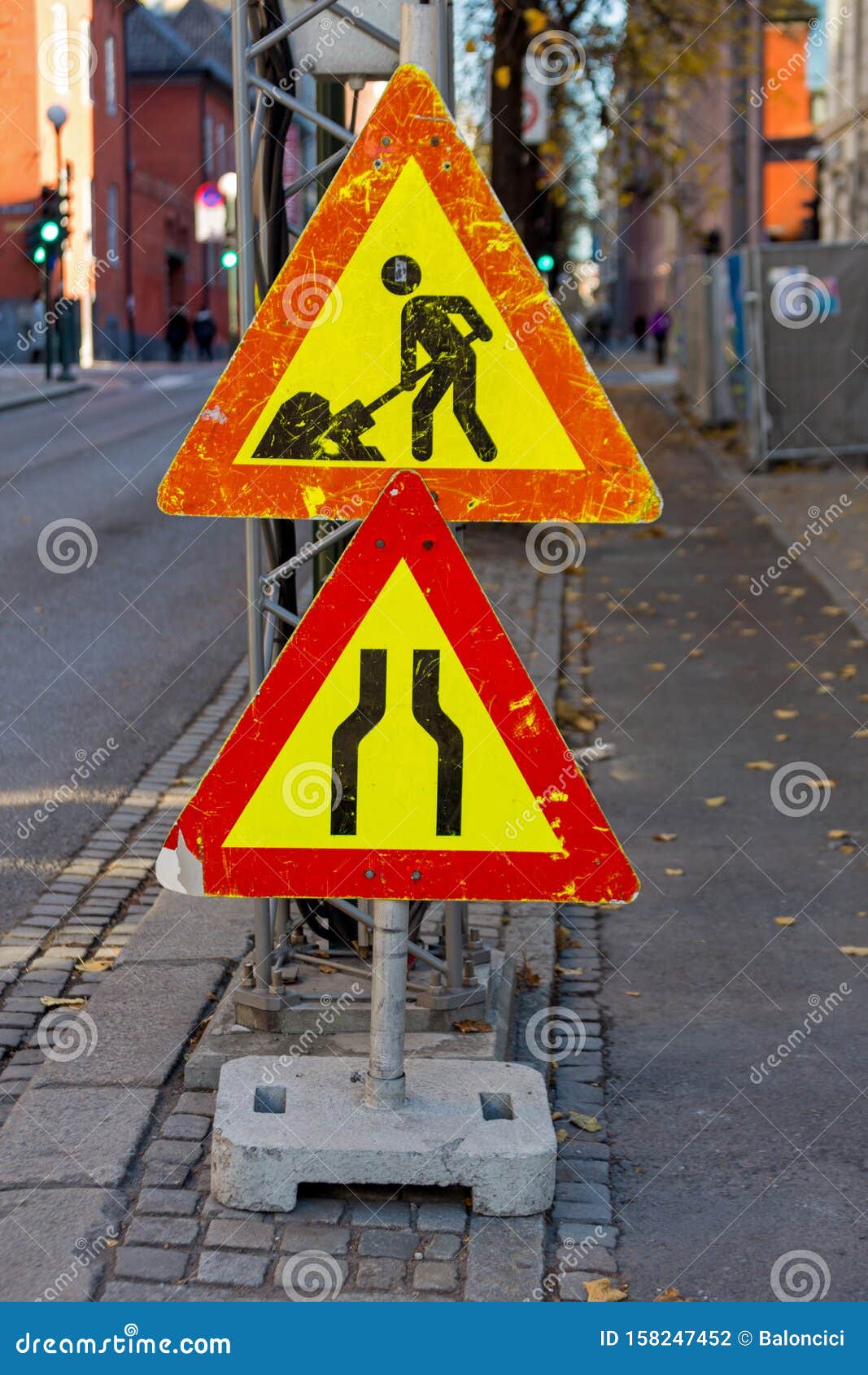 Polo de signo temporal foto de archivo. Imagen de poste - 158247452