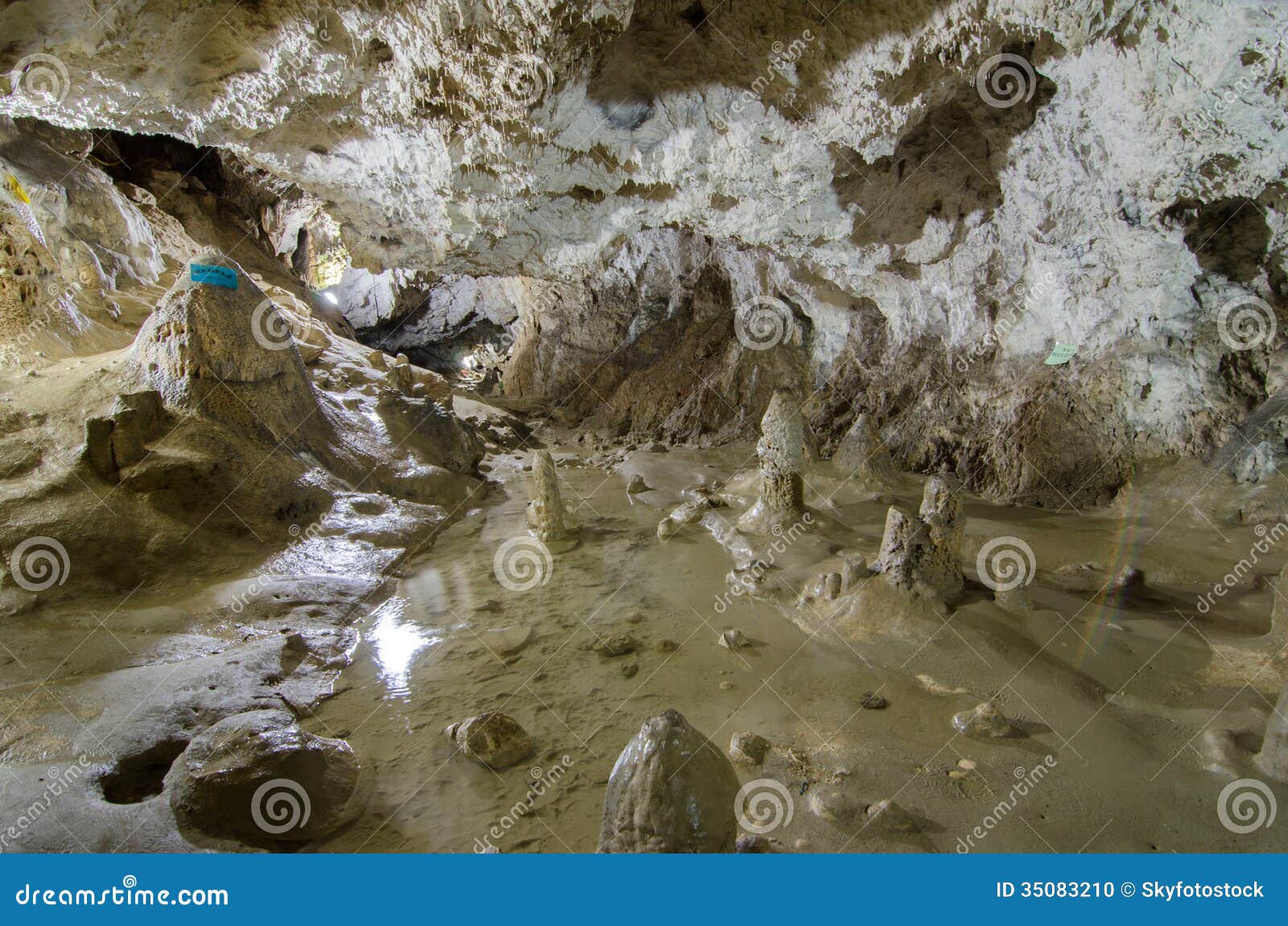 Polovragi Cave stock photo. Image of mineral, cave, faith - 35083210