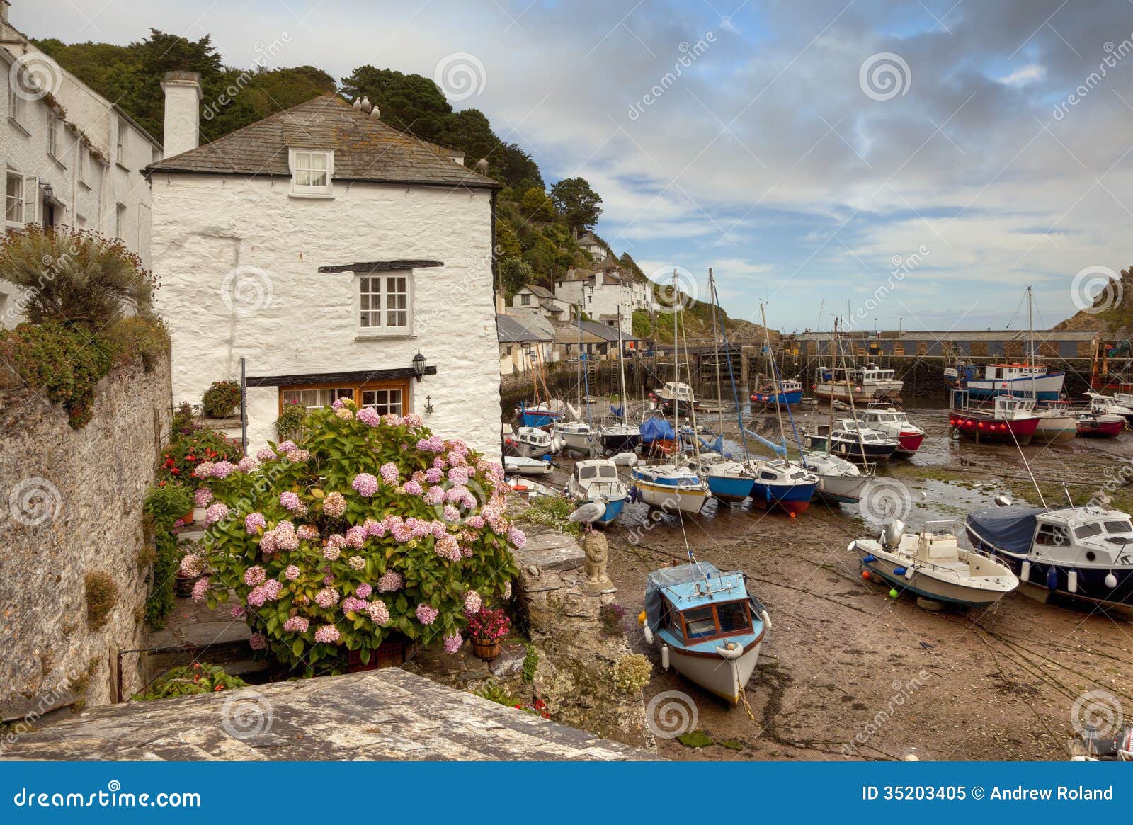 Polperro, Cornwall stock image. Image of britain, sailing - 35203405