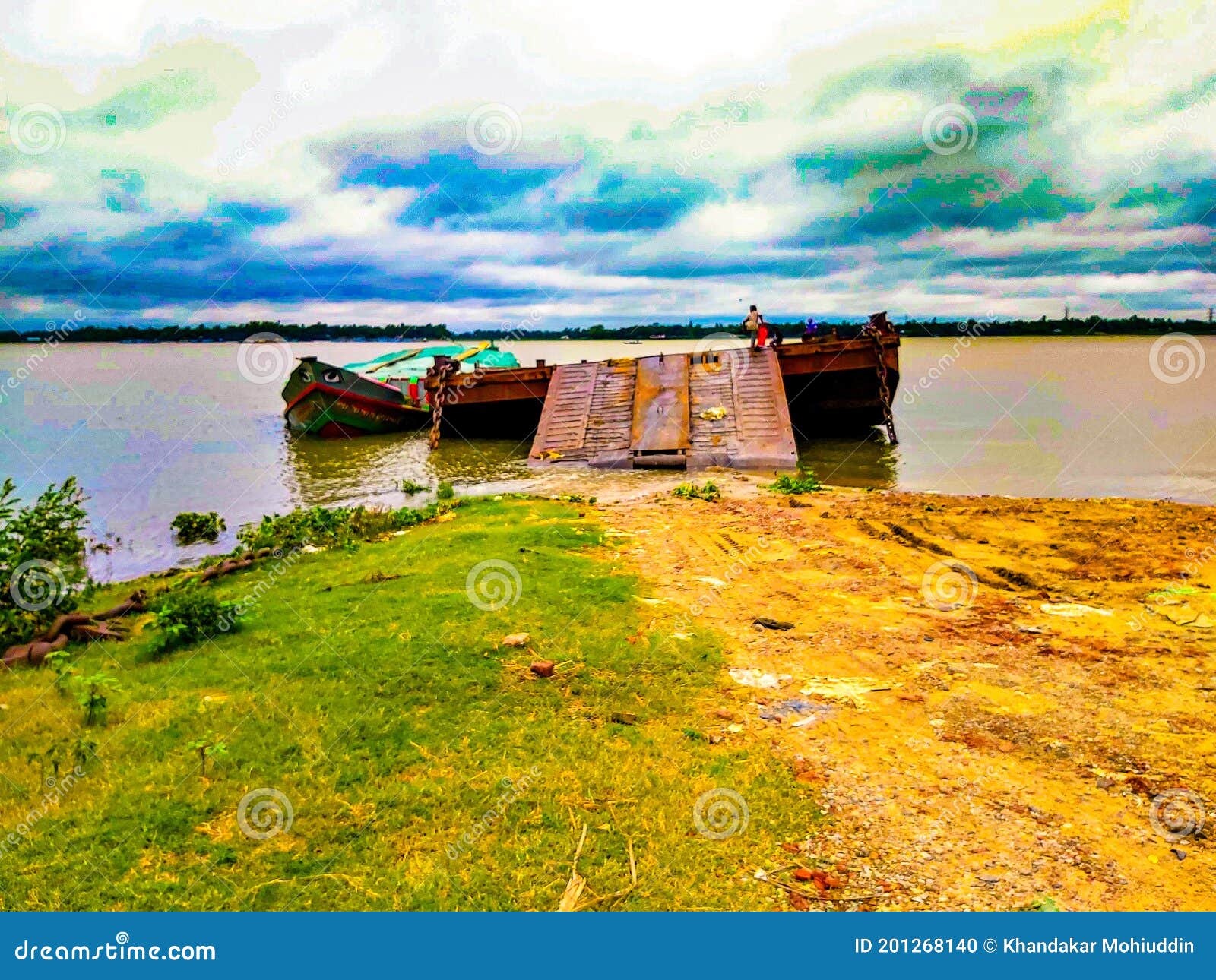 The Poltroon Going To Sinking. Editorial Image - Image of cliff, tree ...
