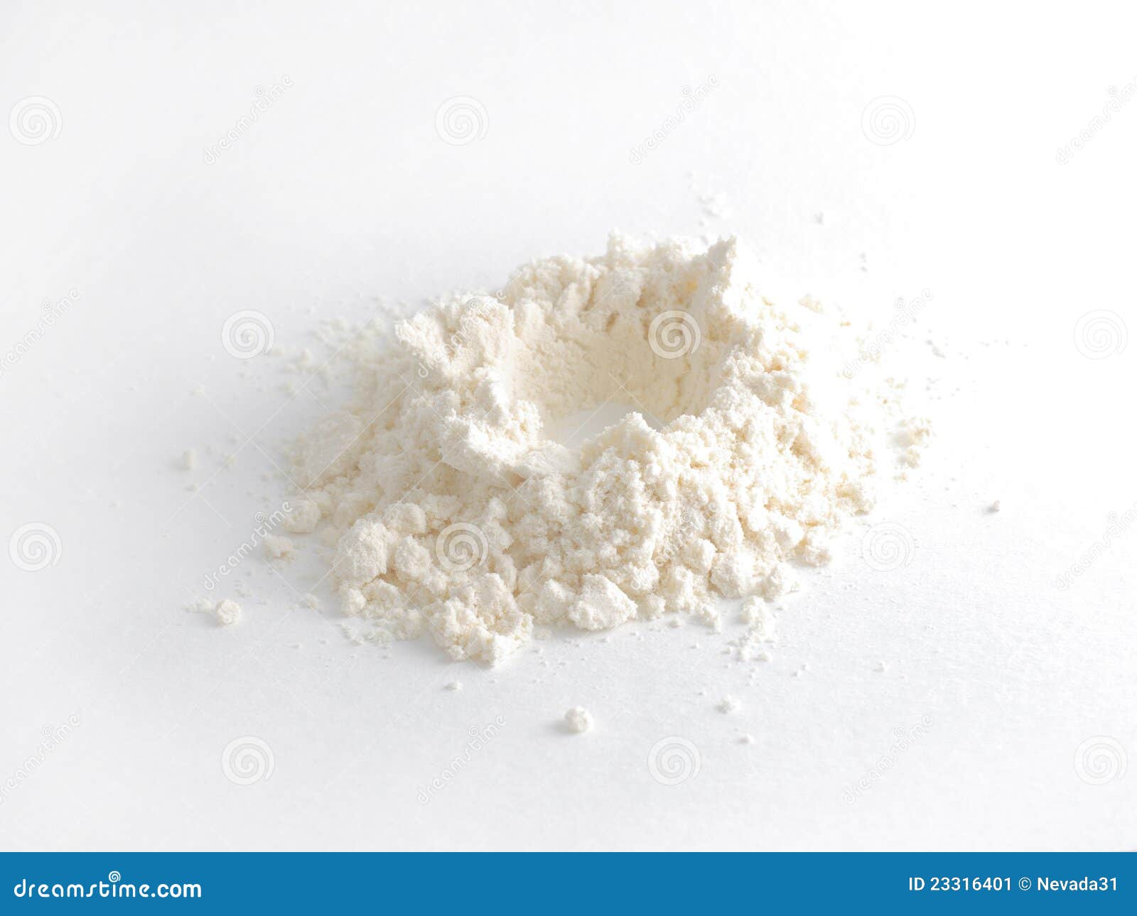 Polvo blanco en blanco imagen de archivo. Imagen de soda - 23316401