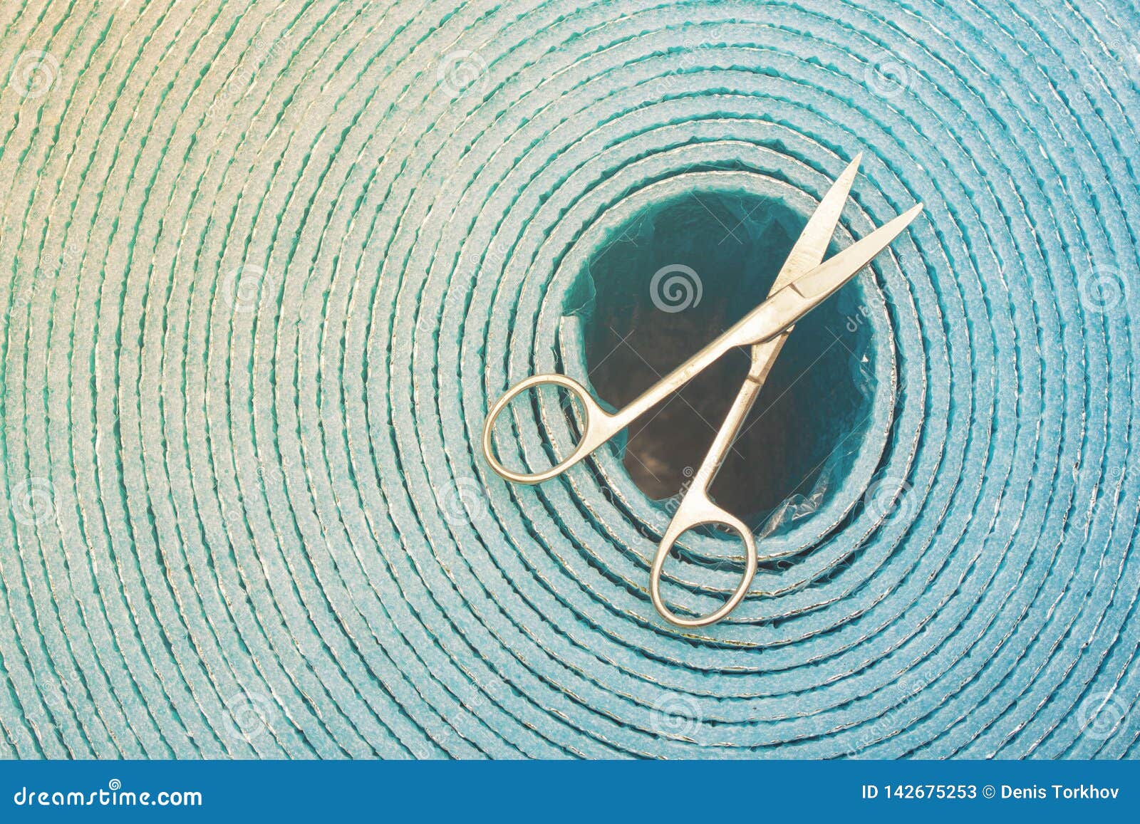 Polyethylene Insulation Isolation Foam with Aluminum Foil in Roll Stock ...